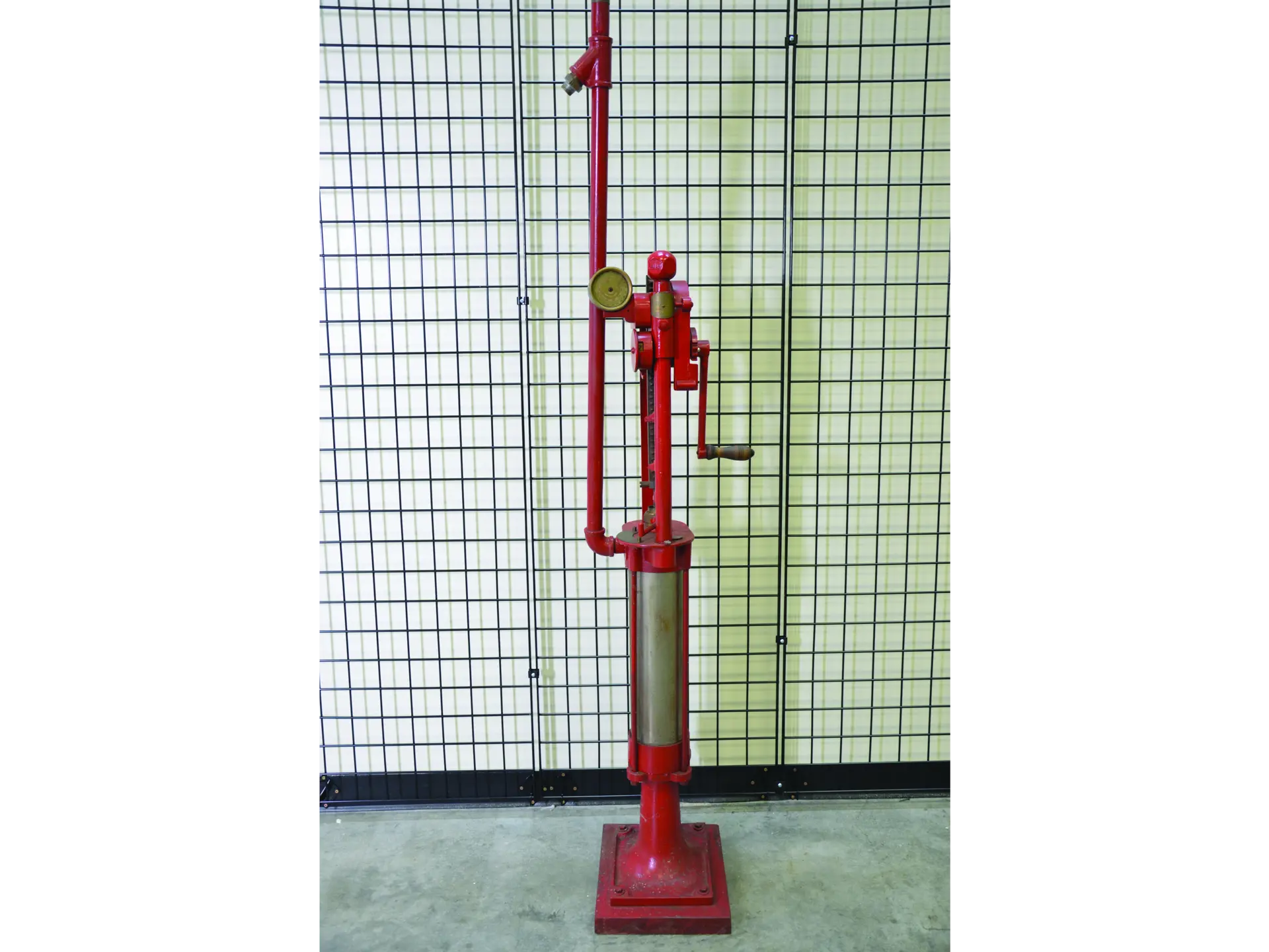 A single shot gas pump | Auburn Fall 2016 | RM Sotheby's