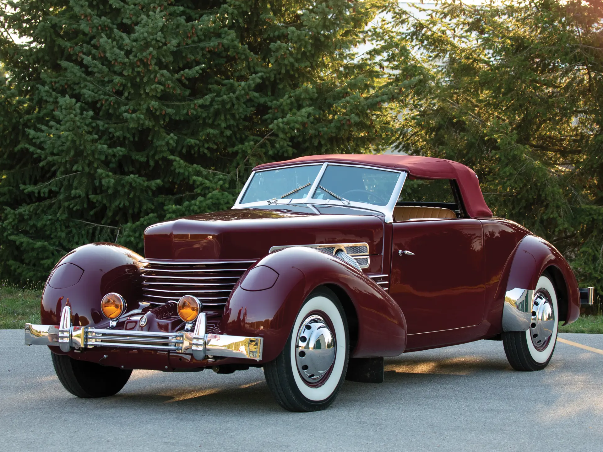 1937 Cord 812 Cabriolet Recreation | Auburn Fall 2018 | RM Sotheby's