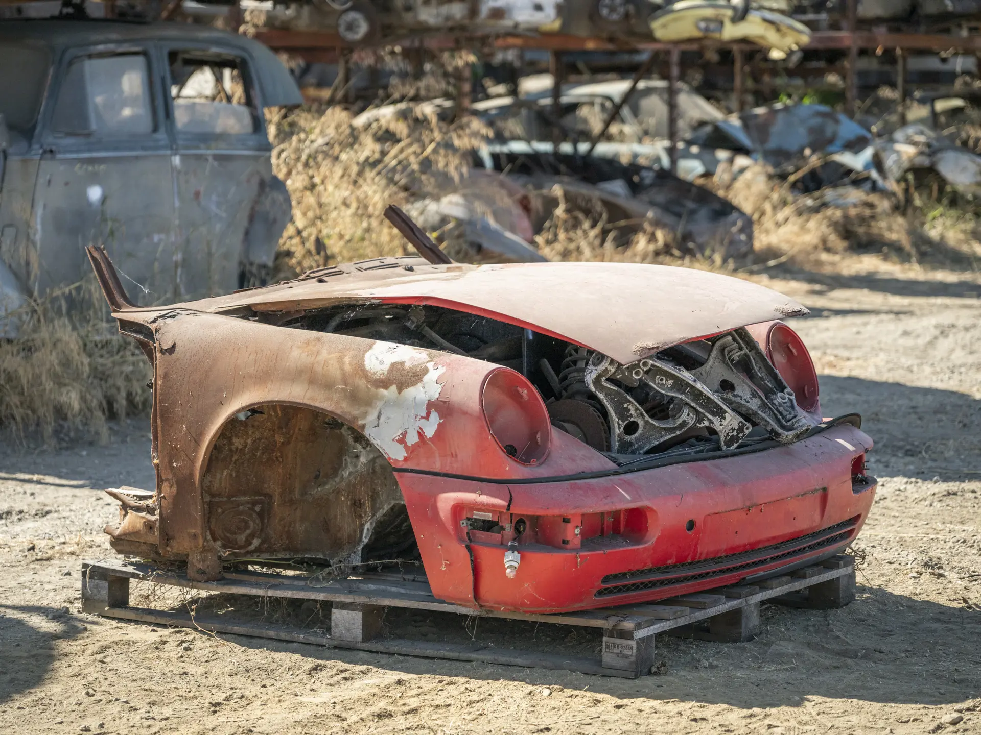 Porsche 911 Carrera 2 Coupe (Type 964) Front Clip | The Junkyard ...