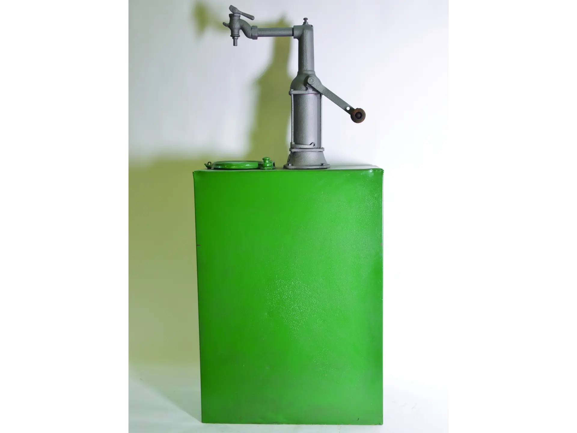 A green Bennet lubster | Auburn Fall 2016 | RM Sotheby's