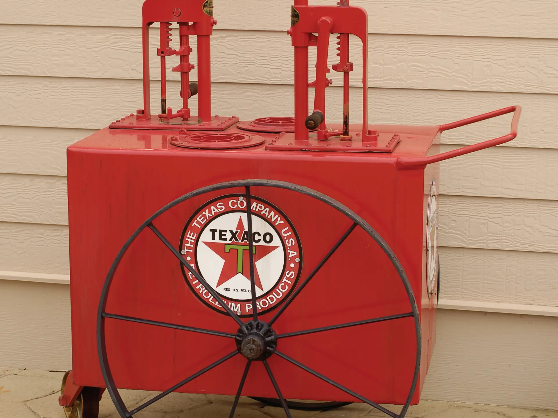 TEXACO DUAL LUBESTER | The Ponder Collection | RM Sotheby's