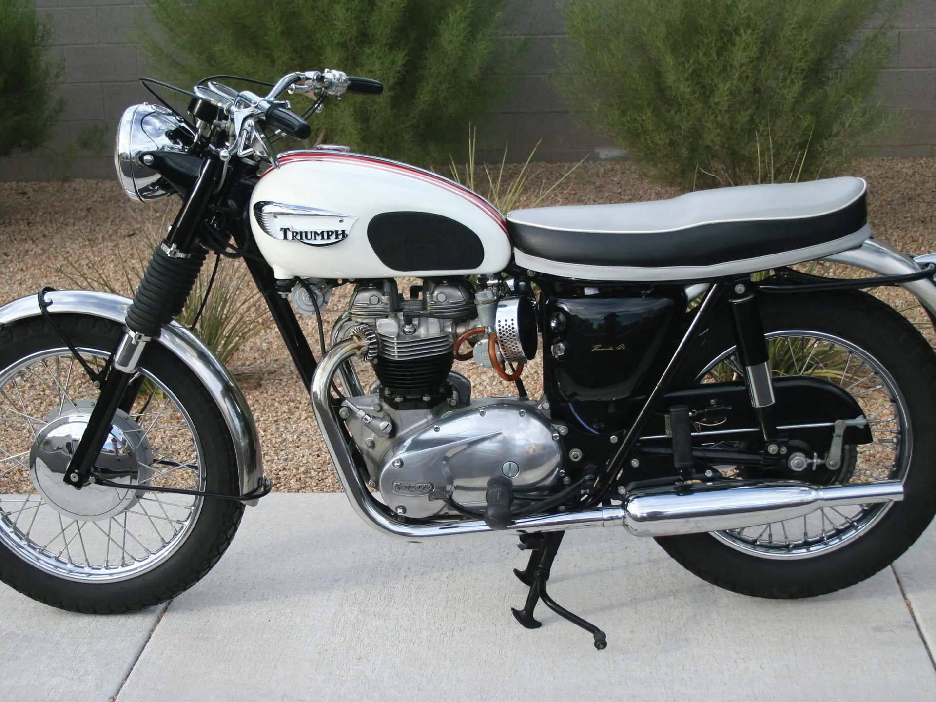 1966 Triumph T120R Bonneville | Las Vegas Premier Motorcycle Auction ...