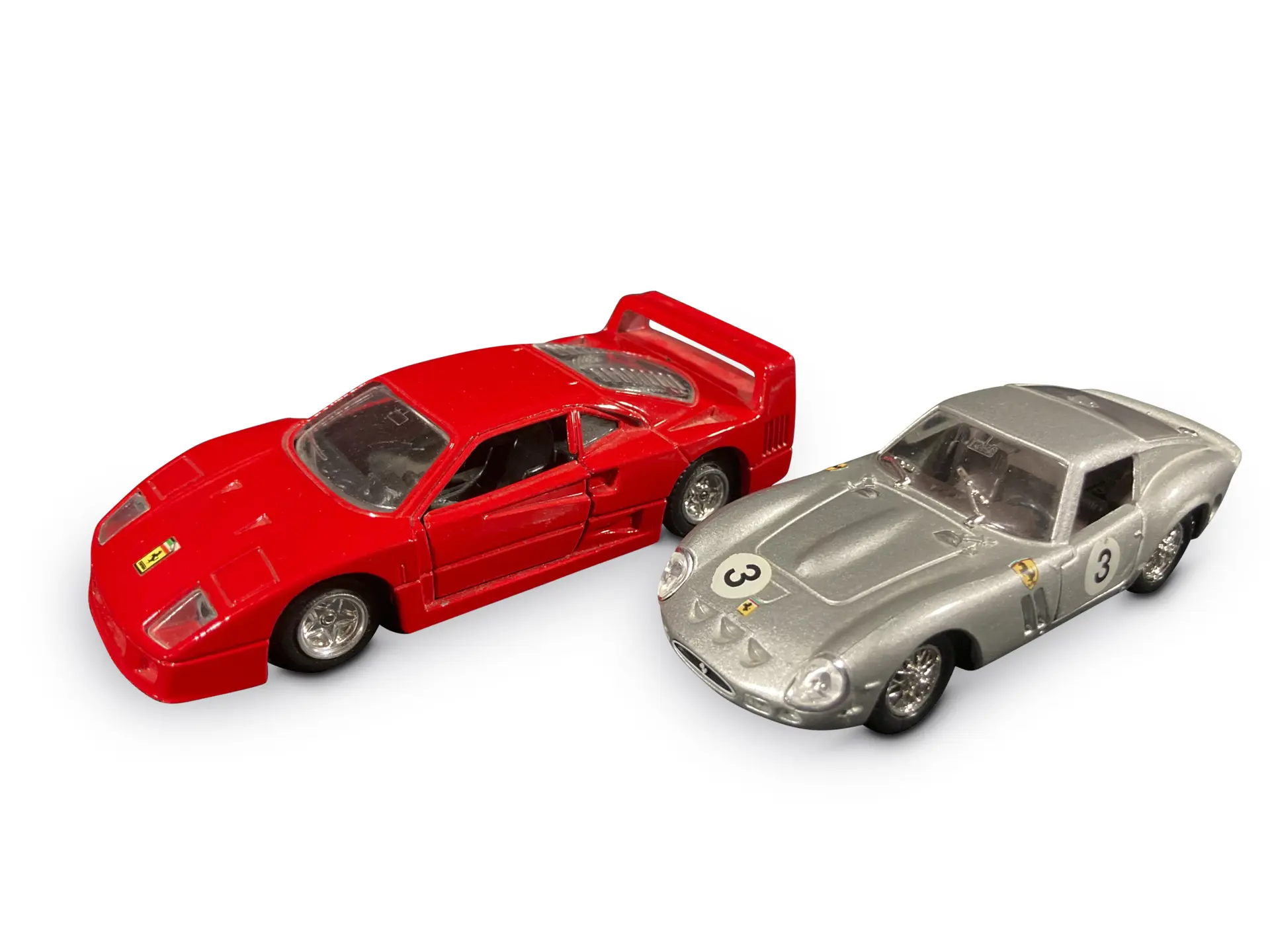 Ferrari 250 GTO 1:43 Scale Model by Solido and Ferrari F40 1:39 Scale ...