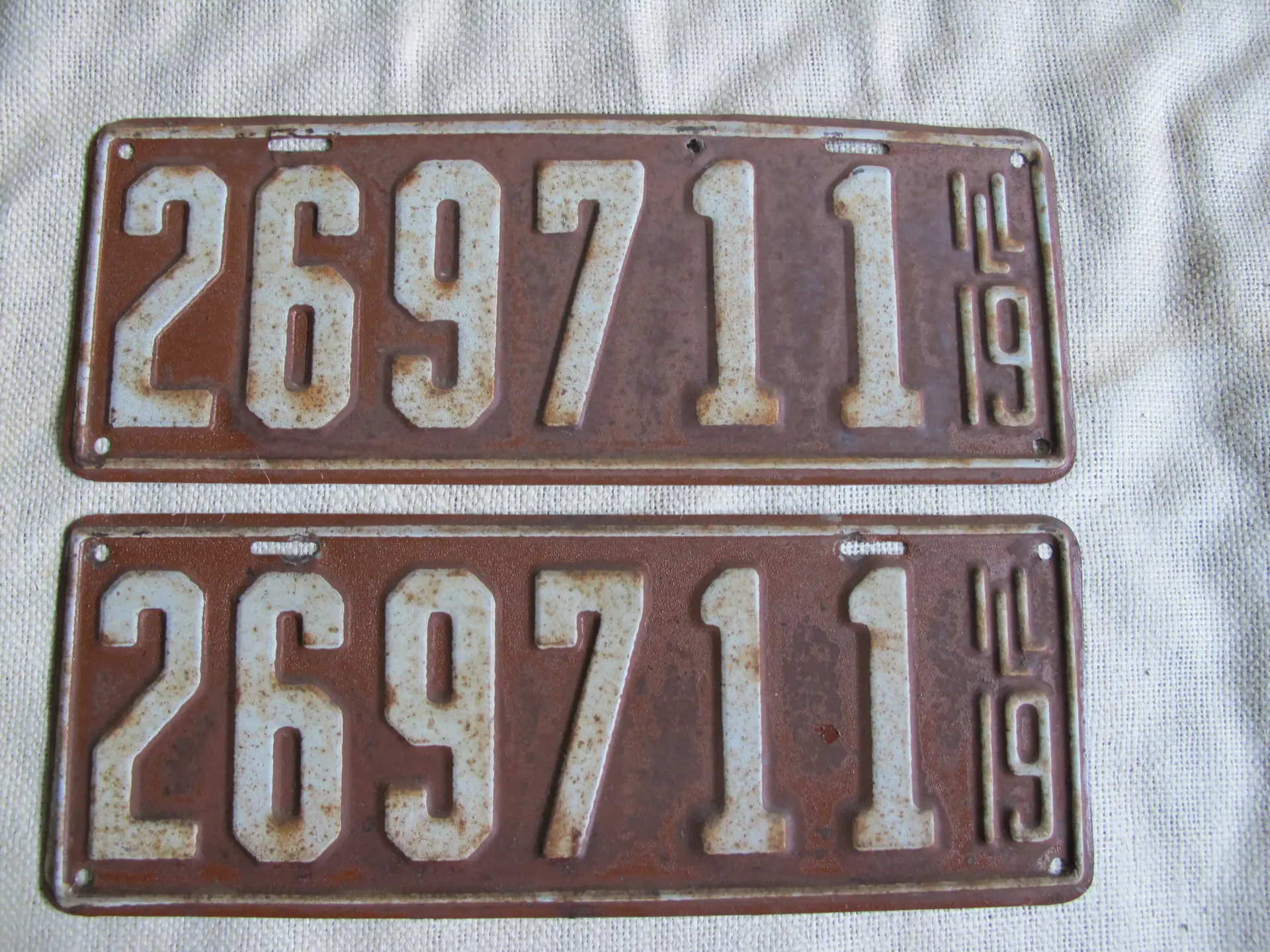 Matched Pair Illinois Plates | The Lee Roy Hartung Collection | RM ...