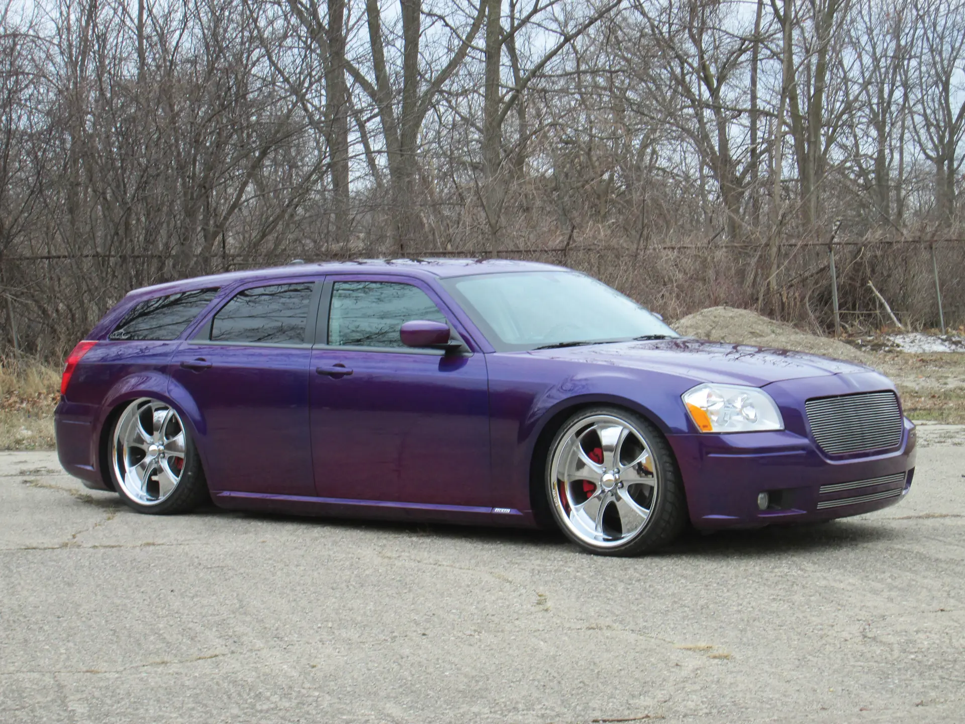 2005 Dodge Magnum R/T Custom | Auburn Spring 2015 | RM Sotheby's