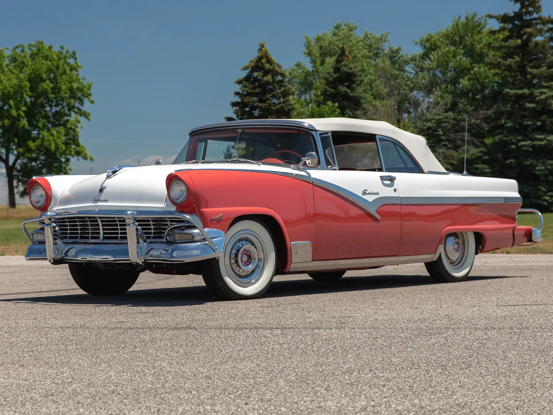 1956 Ford Fairlane Sunliner | Auburn Fall 2021 | RM Sotheby's