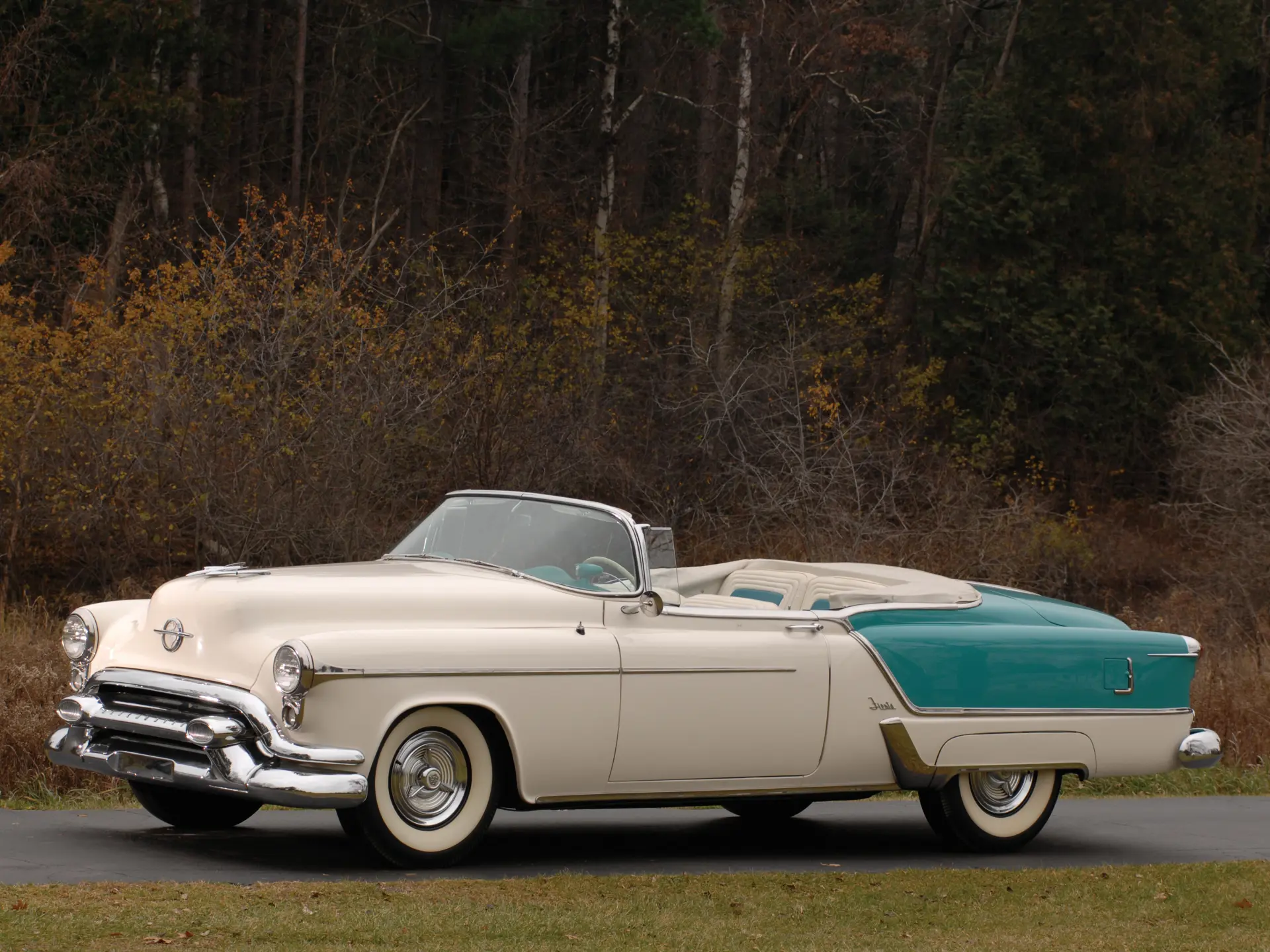 1953 Oldsmobile Fiesta Convertible | The McMullen Collection | RM Sotheby's