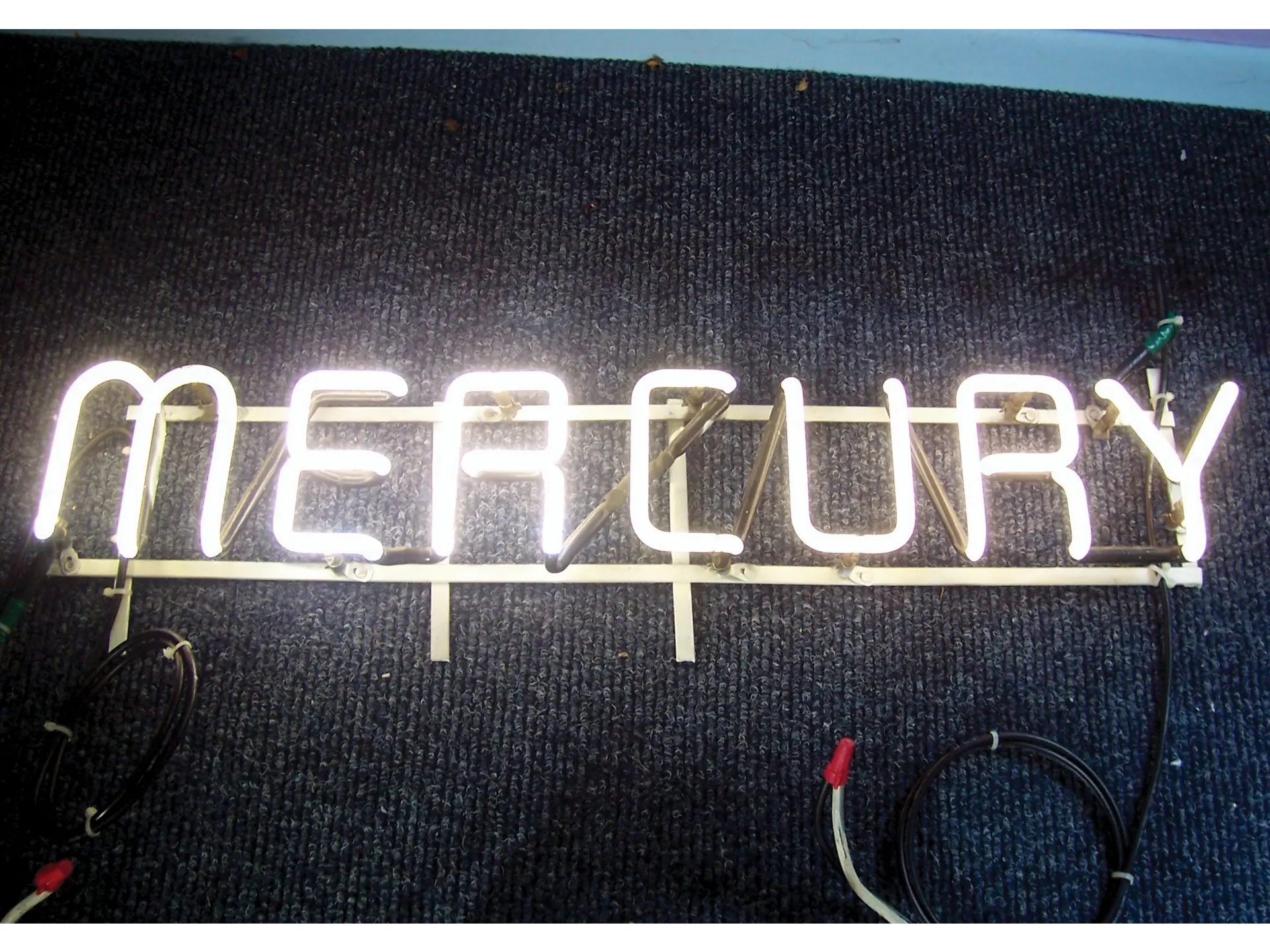 Mercury Neon Sign | Auburn Fall 2018 | RM Sotheby's