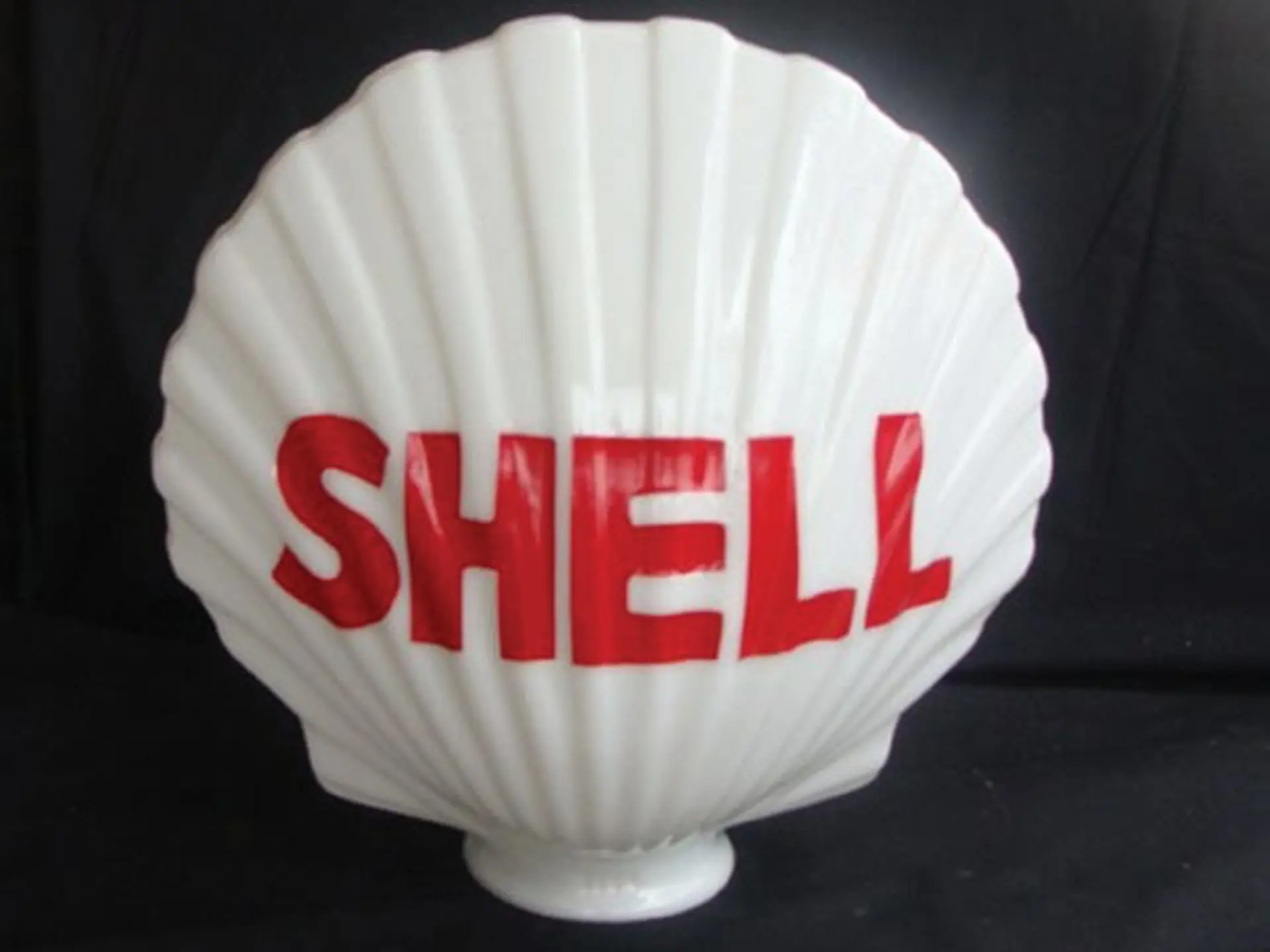 Shell Advertising Globe | Auburn Spring 2014 | RM Sotheby's