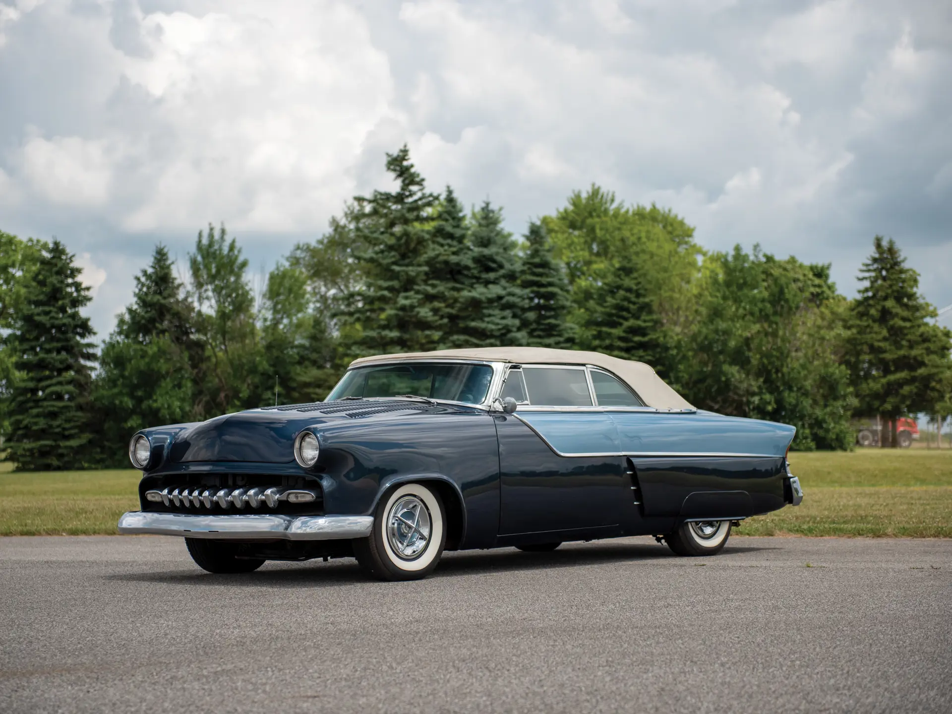 1953 Ford Convertible Custom | Auburn Fall 2019 | RM Sotheby's