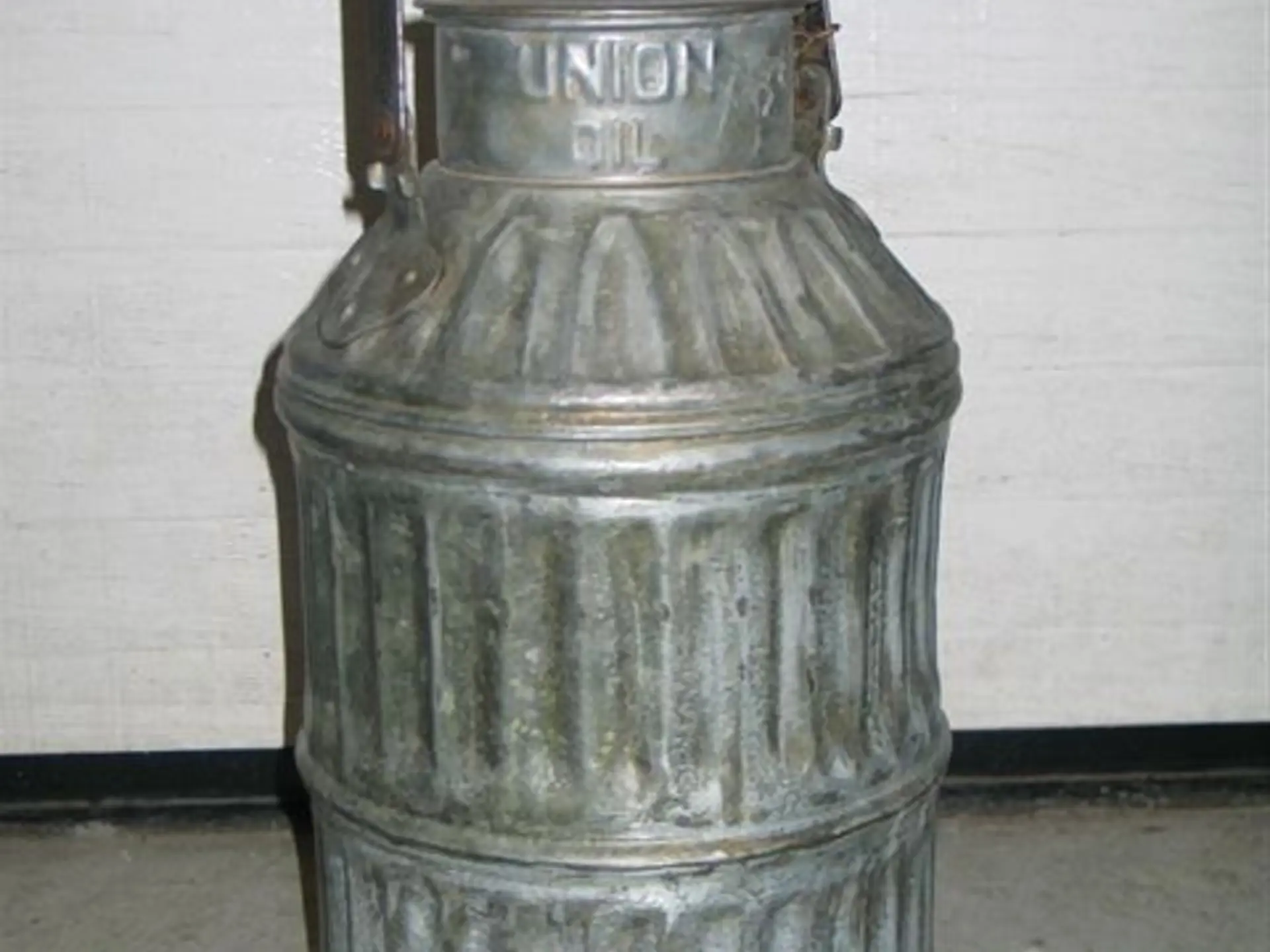 Union Oil Can | The Florida Collector Car Auction 2005 | RM Sotheby's