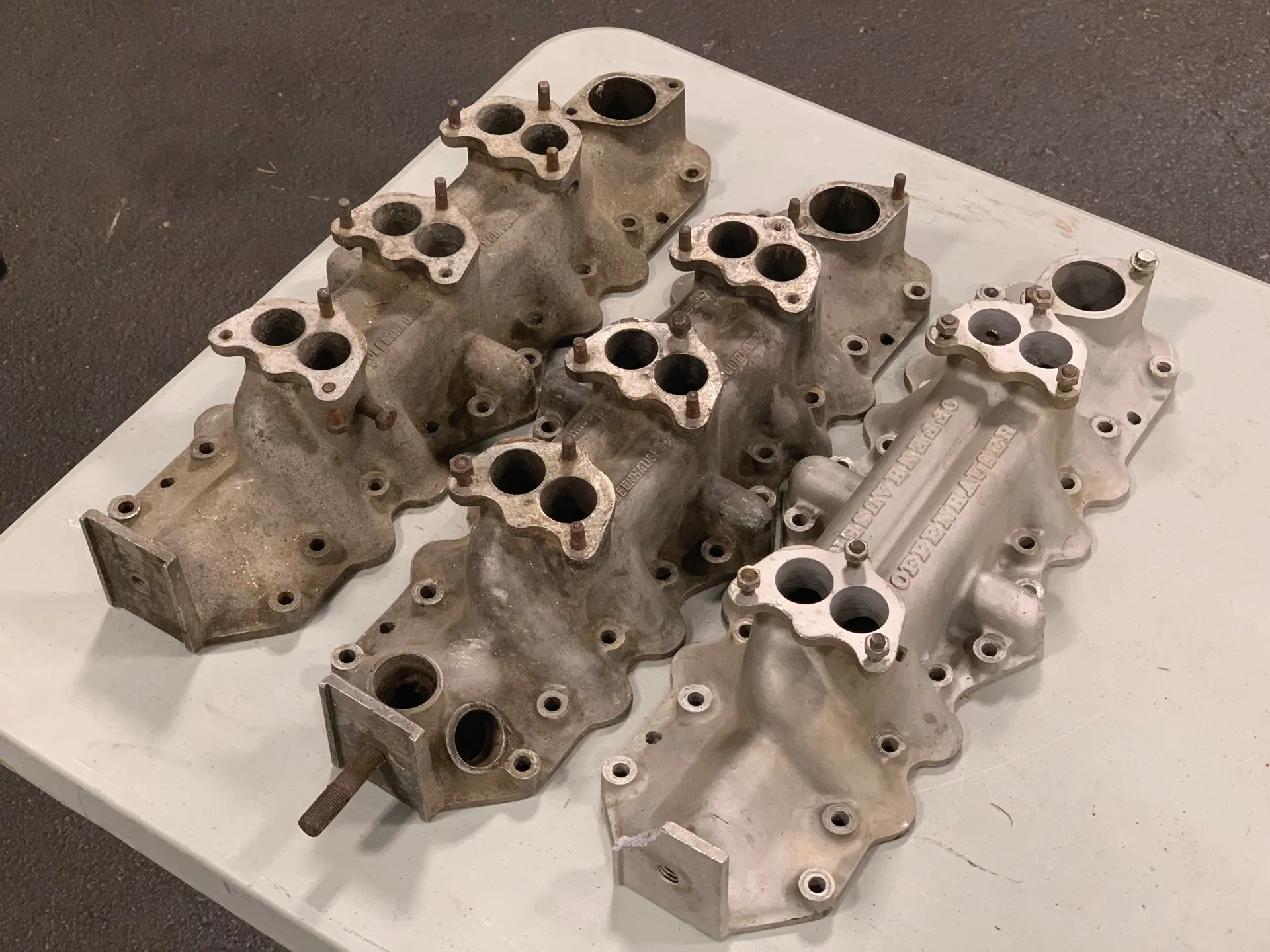 Set of 3, 3-Carb Offenhauser Intake Manifolds | Auburn Fall 2019 | RM ...
