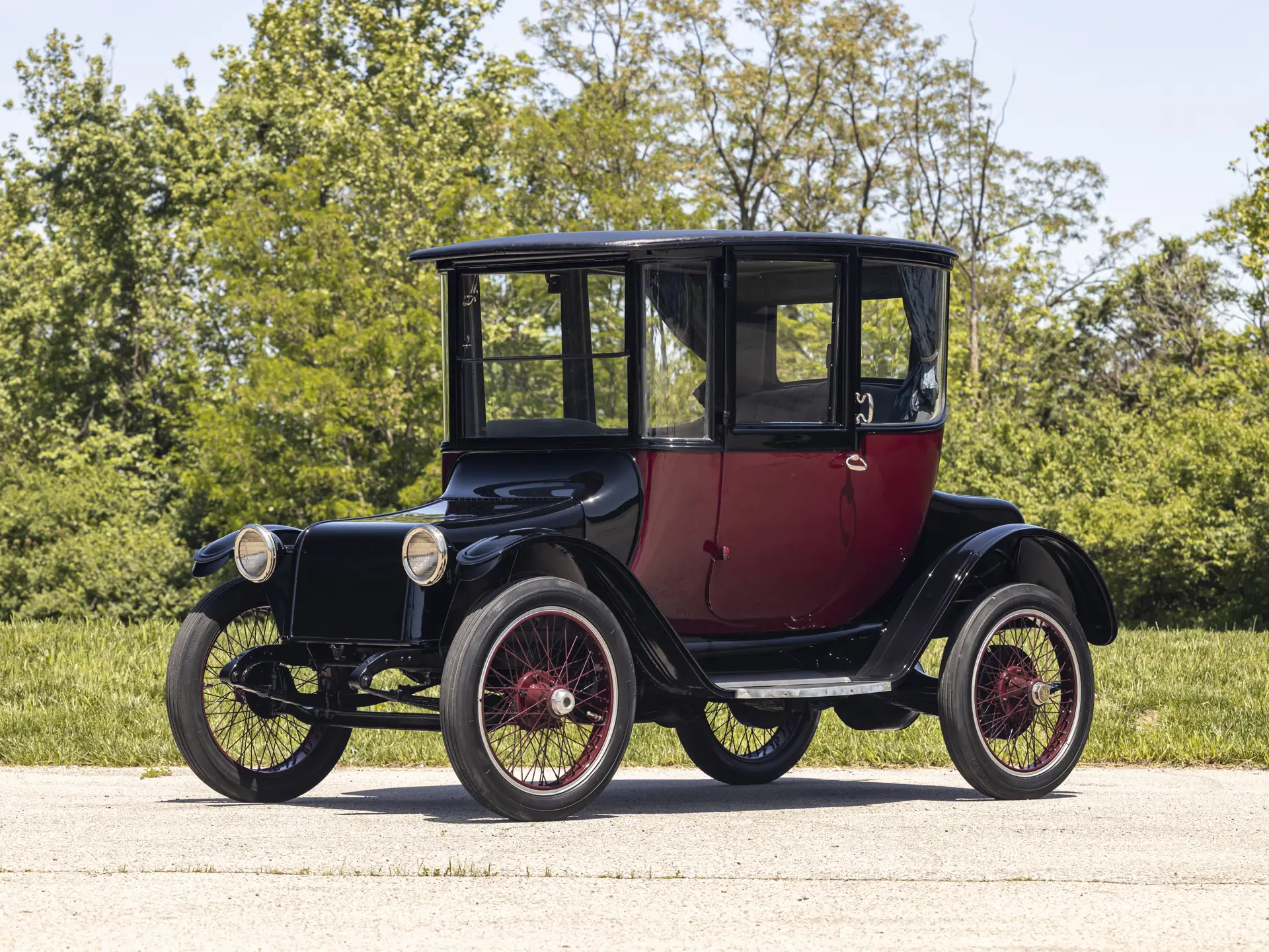 1918 Detroit Electric Model 75A Brougham | Shift Online: North America ...