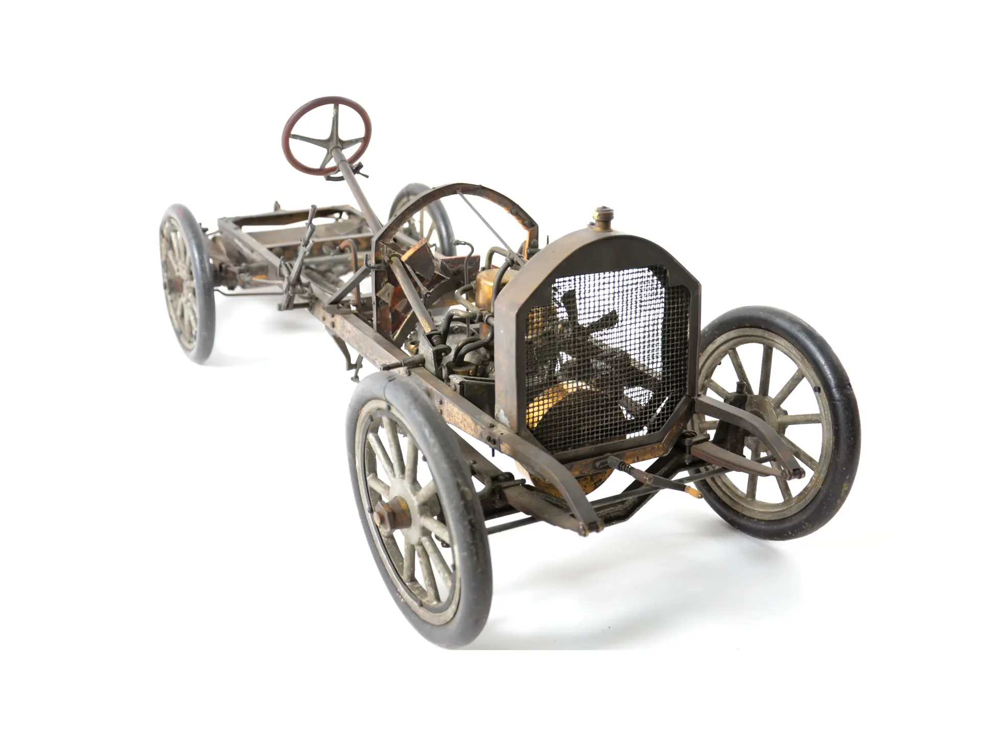A finely detailed, scratch built model of an early car chassis, 29 ins. in length | Fort ...