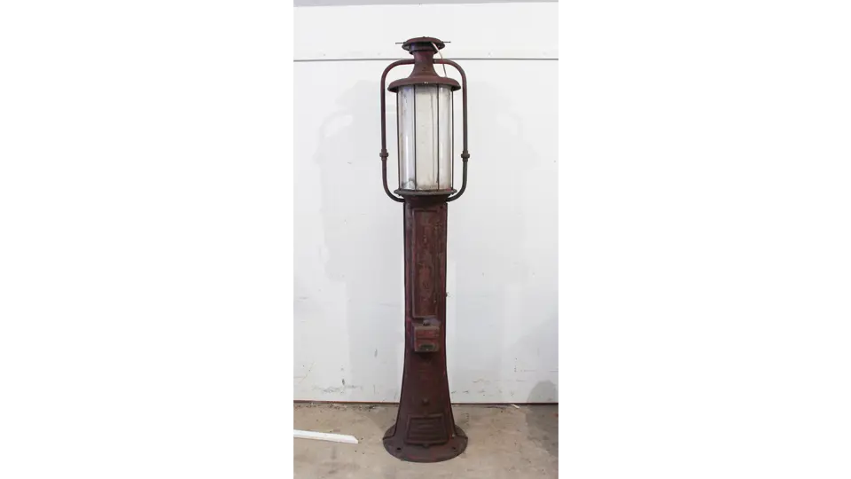 Frye Five-Gallon Visible Gas Pump | Auburn Spring 2018 | RM Sotheby's