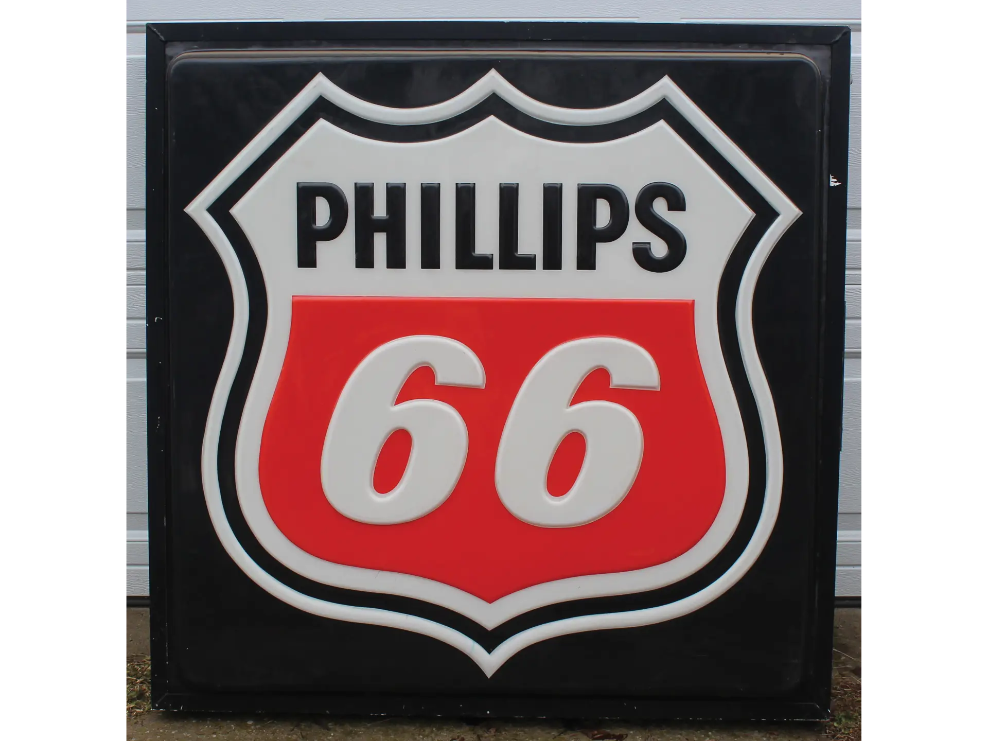 Phillips 66 Lighted Sign | Auburn Spring 2018 | RM Sotheby's