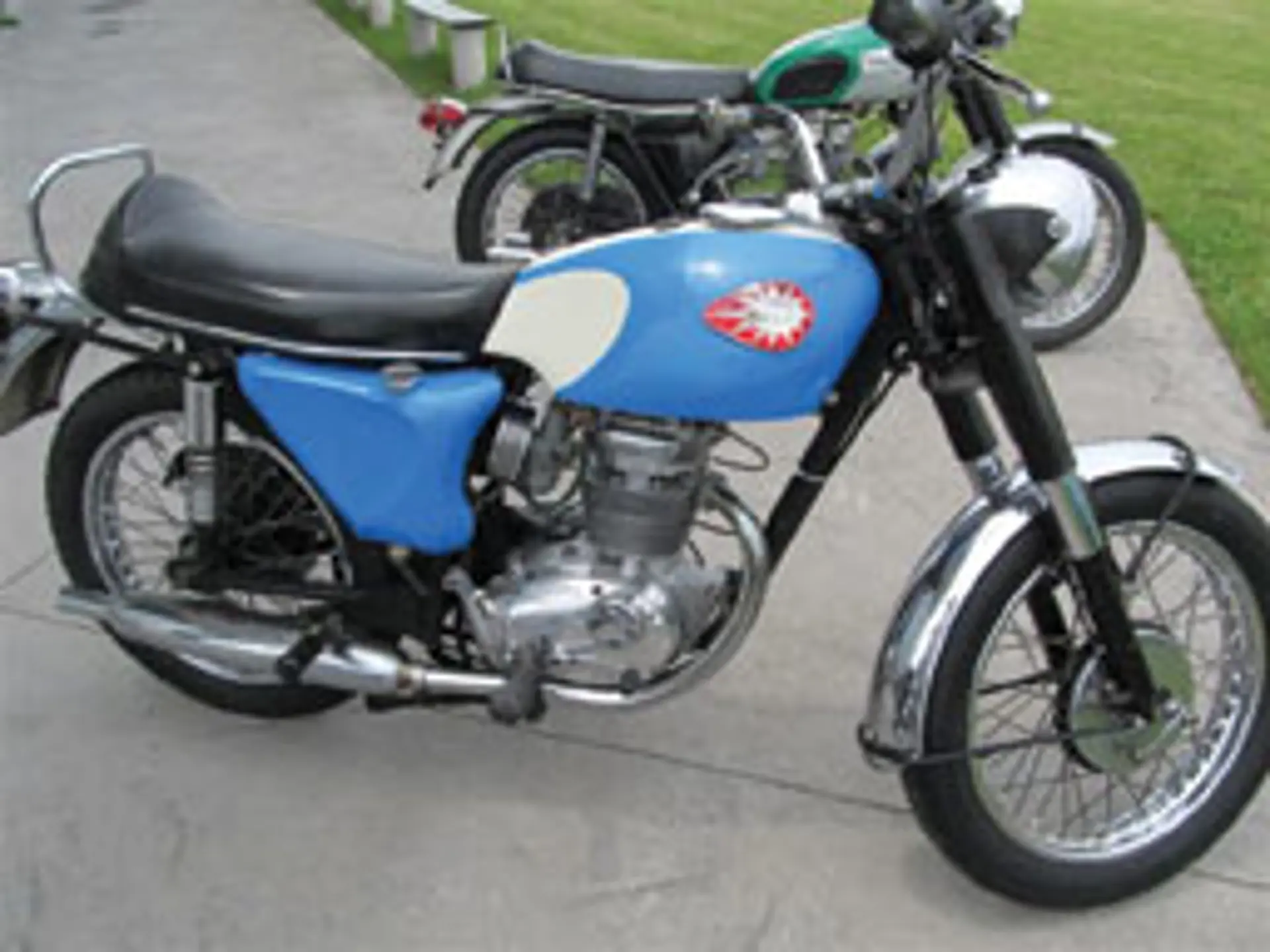 1968 BSA Starfire | Las Vegas Premier Motorcycle Auction | RM Sotheby's