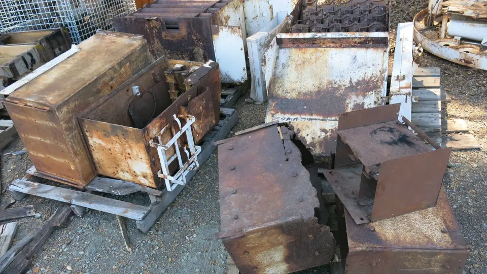 Large Lot Of Interior Shell Racks | The Littlefield Collection | RM ...