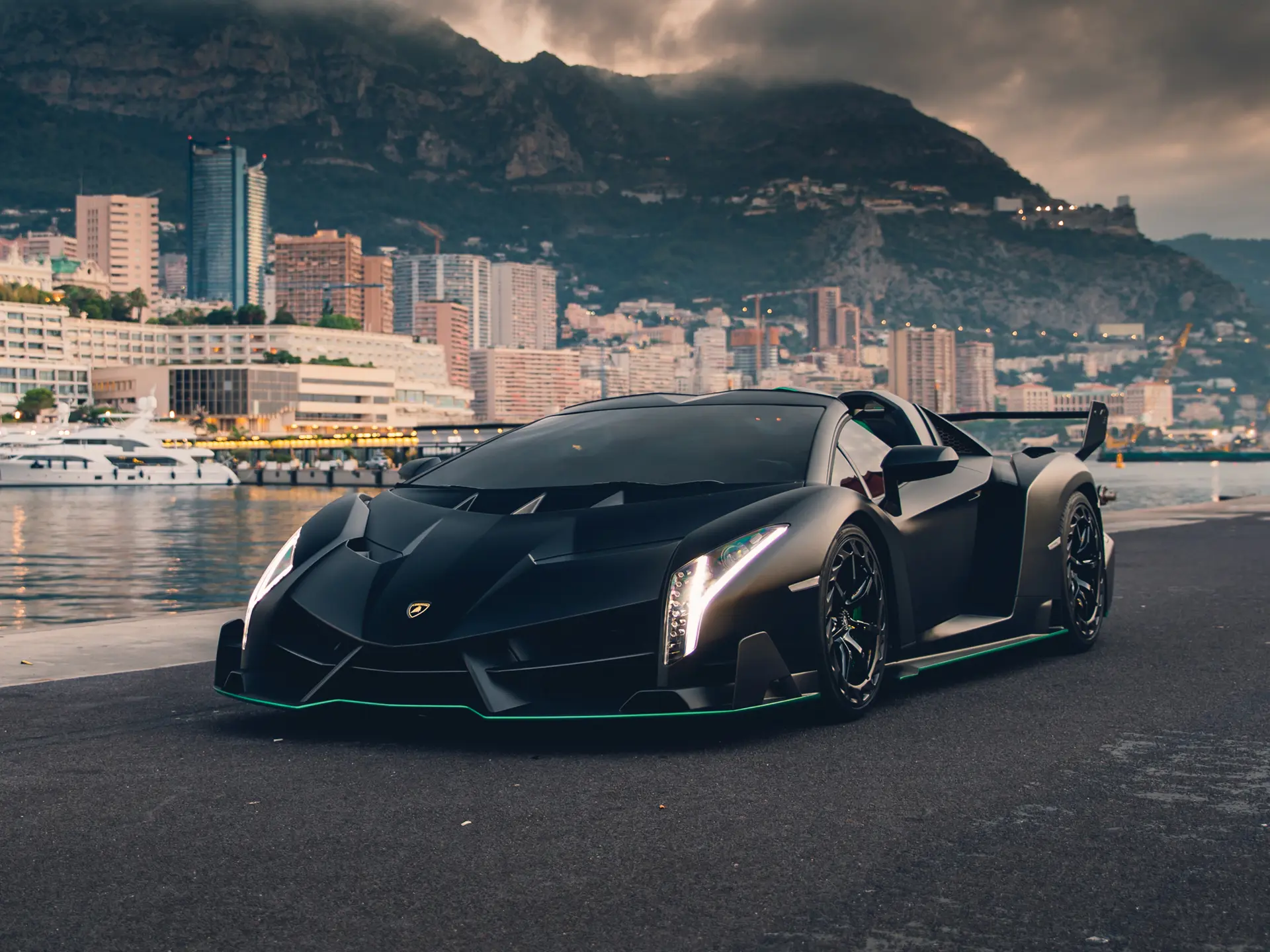 lamborghini veneno bhp