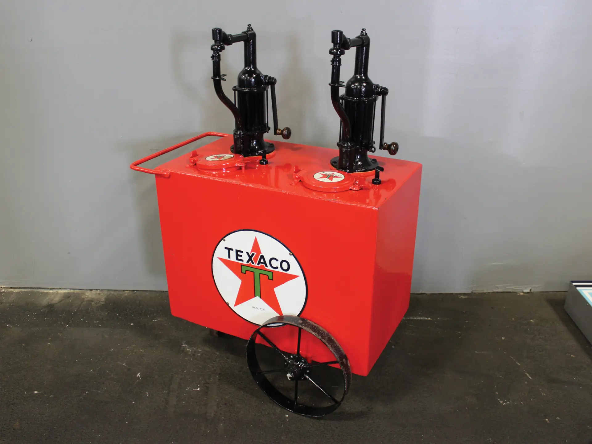 Texaco Double Oiler, Restored | Auburn Fall 2018 | RM Sotheby's