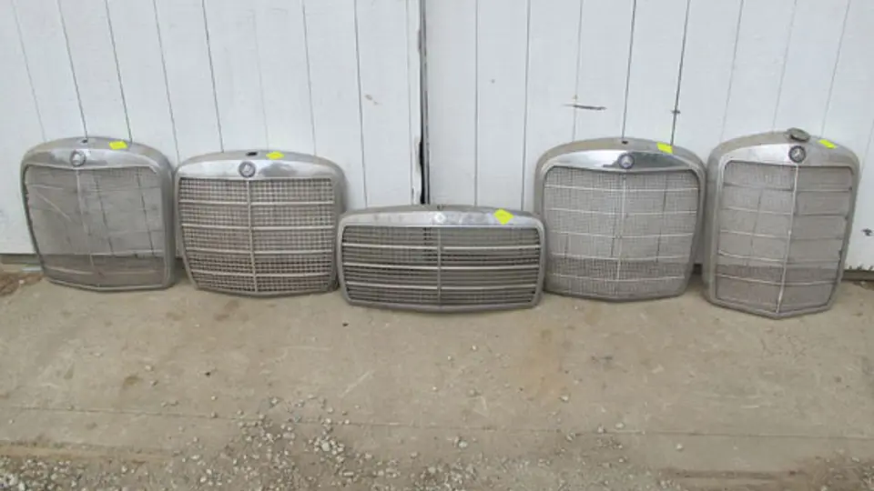 Mercedes-Benz Grille Shells | The Bennett Collection | RM Sotheby's