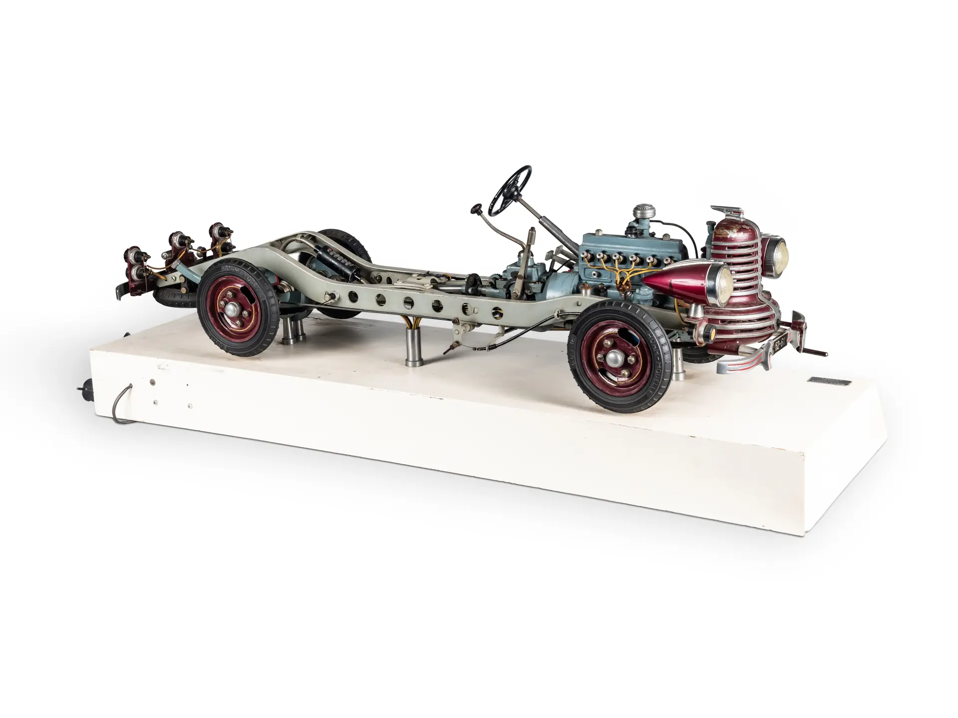 Cutaway Automobile Educational Model | Hershey 2025 | RM Sotheby's