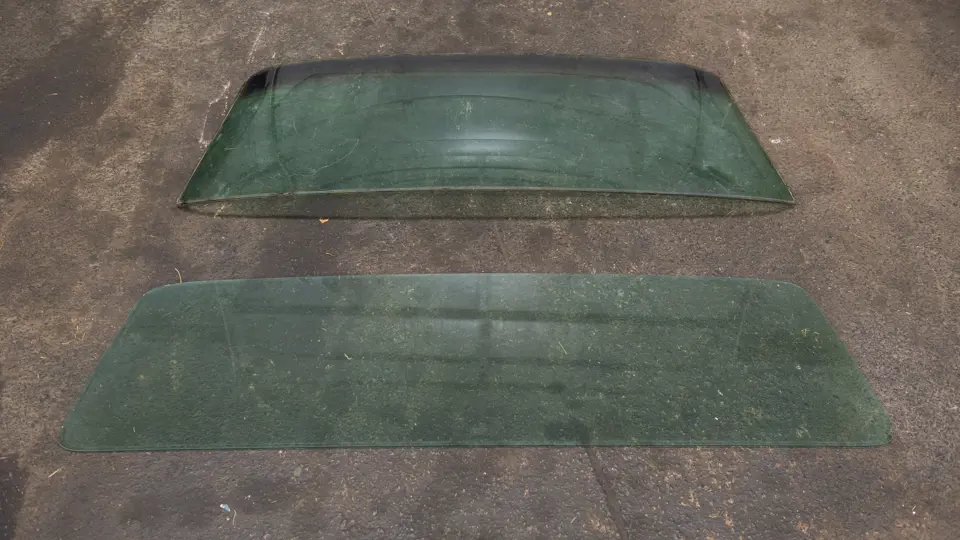 Glass Windshields | Auburn Fall 2021 | RM Sotheby's