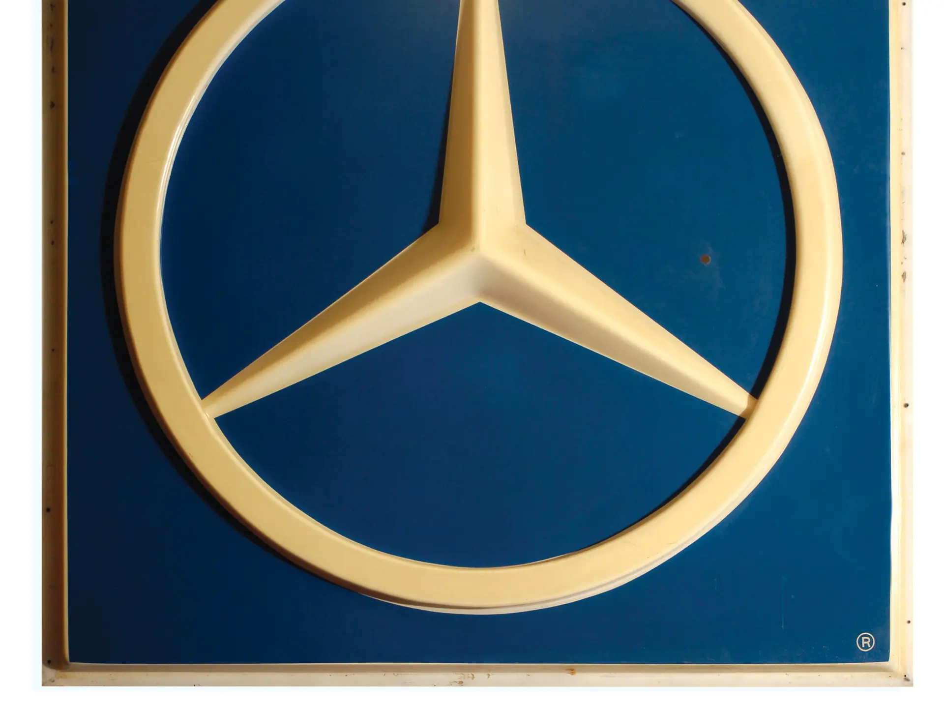 ILLUMINATED MERCEDES-BENZ SIGN | The Ponder Collection | RM Sotheby's