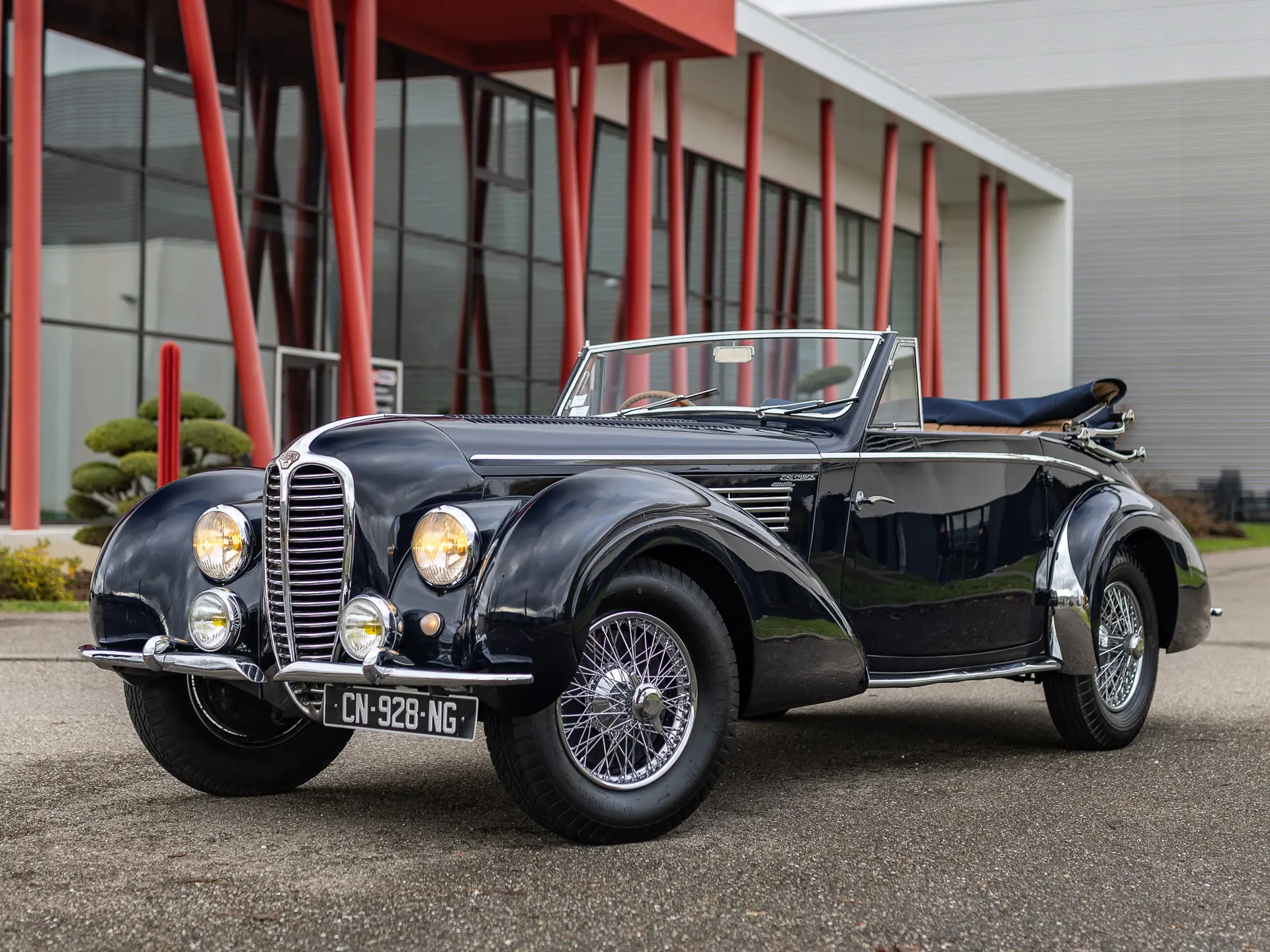 1949 Delahaye 135 M Cabriolet by Chapron | Amelia Island 2023 | RM ...