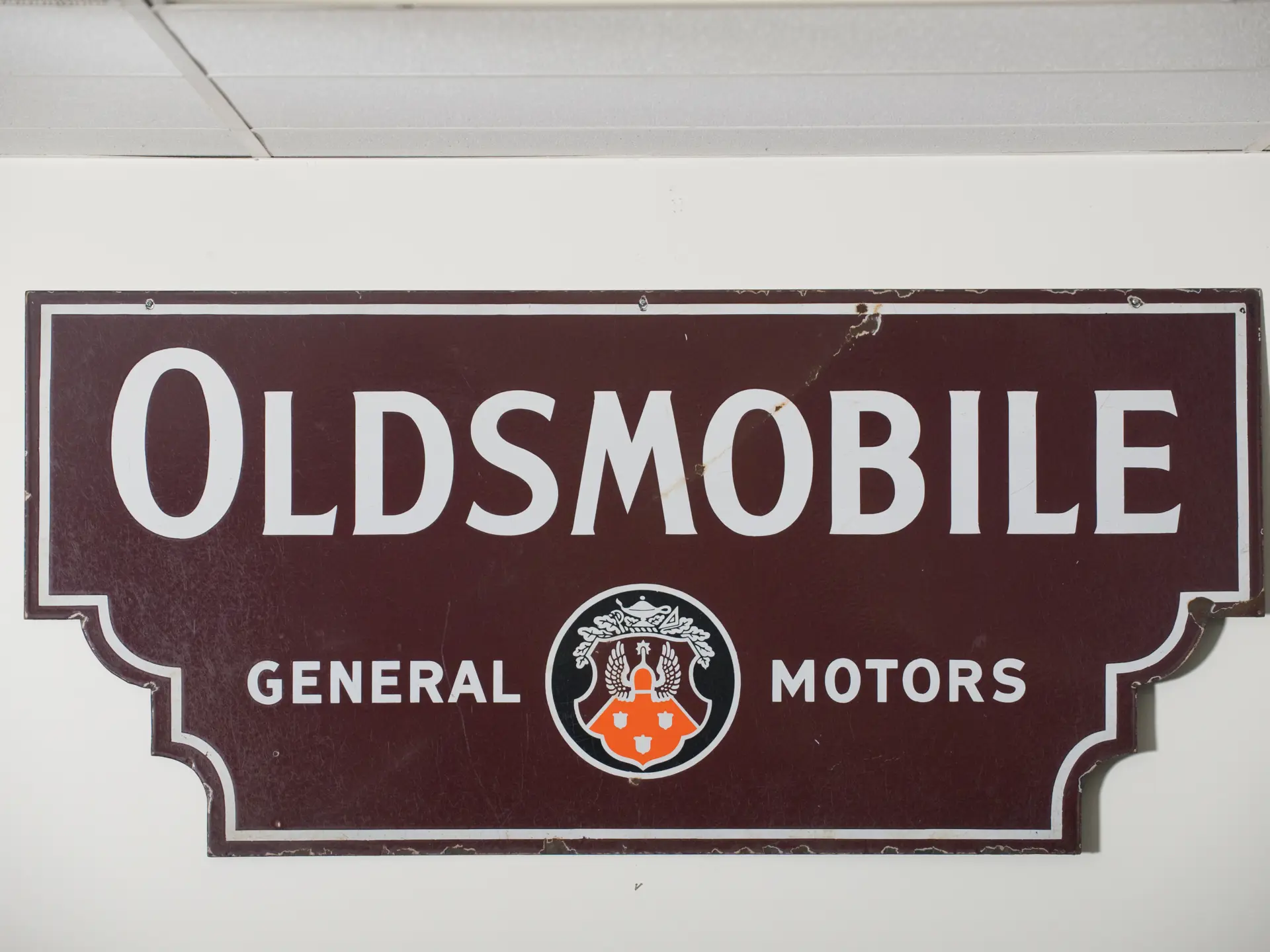 Oldsmobile General Motors Sign | Vintage Motor Cars of Hershey 2009 ...