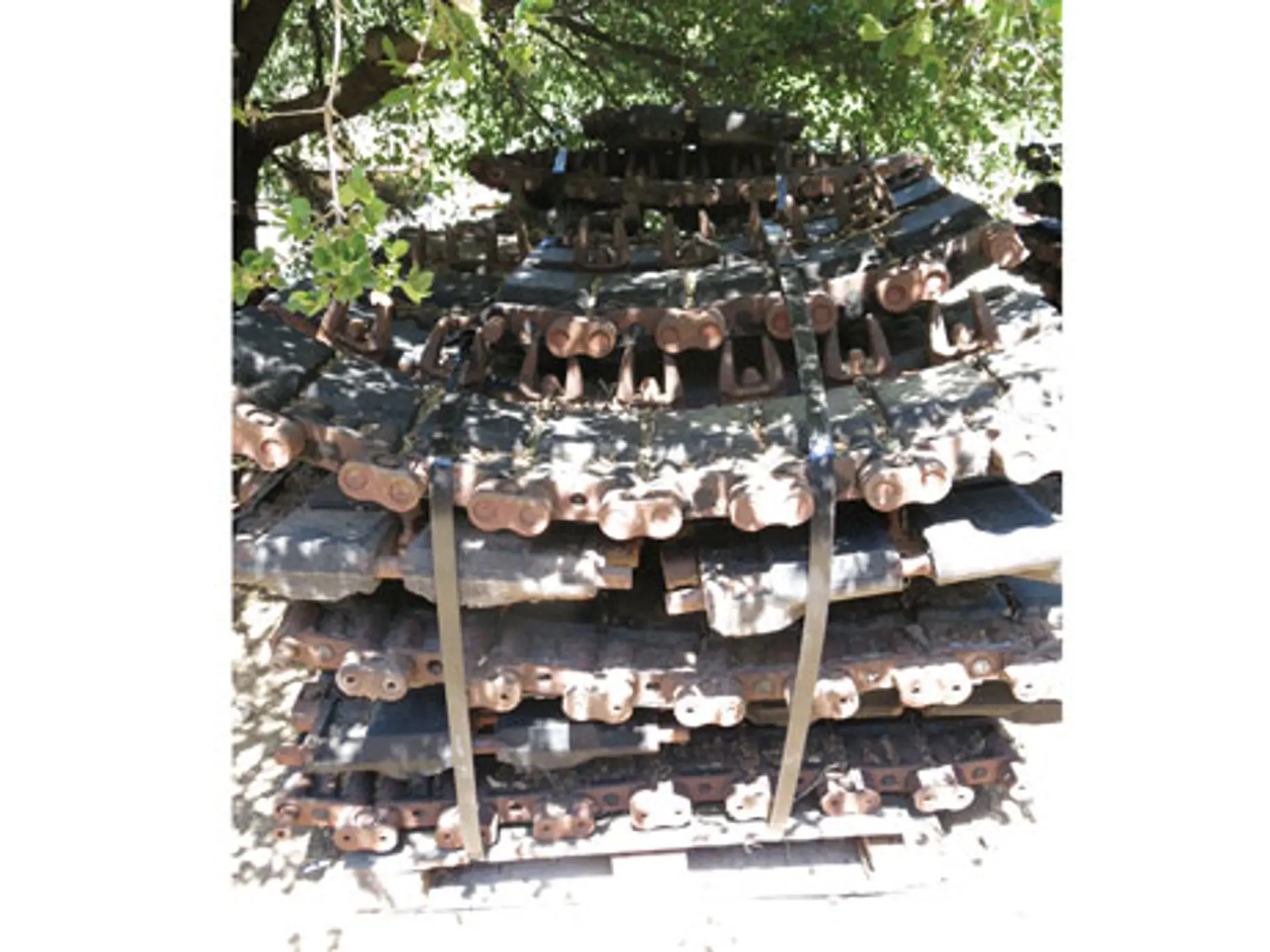 Twenty Eight Inch Center Guide Chevron Track | The Littlefield ...