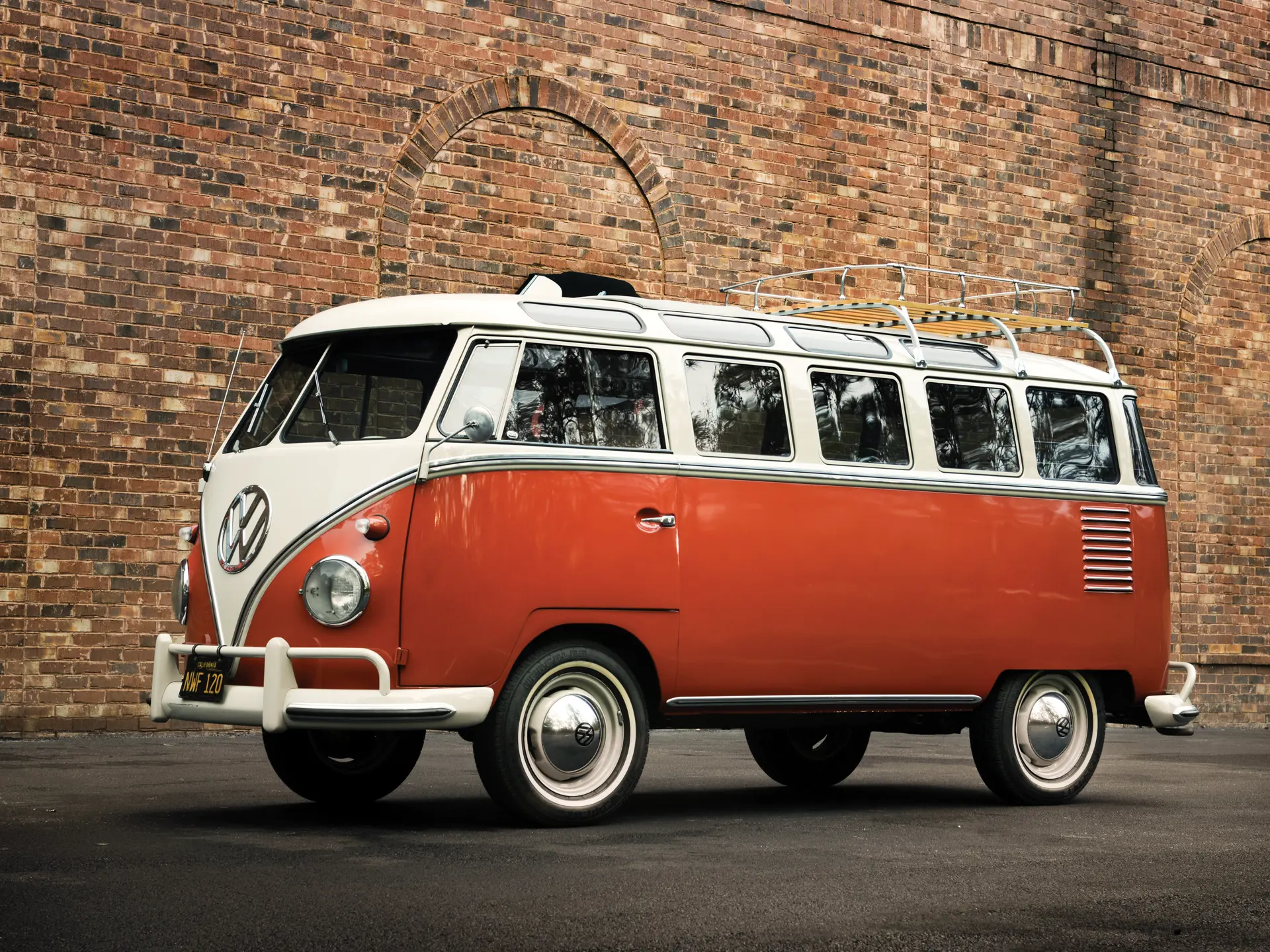 1961 Volkswagen Deluxe '23-Window' Microbus | Arizona 2014 | RM Sotheby's