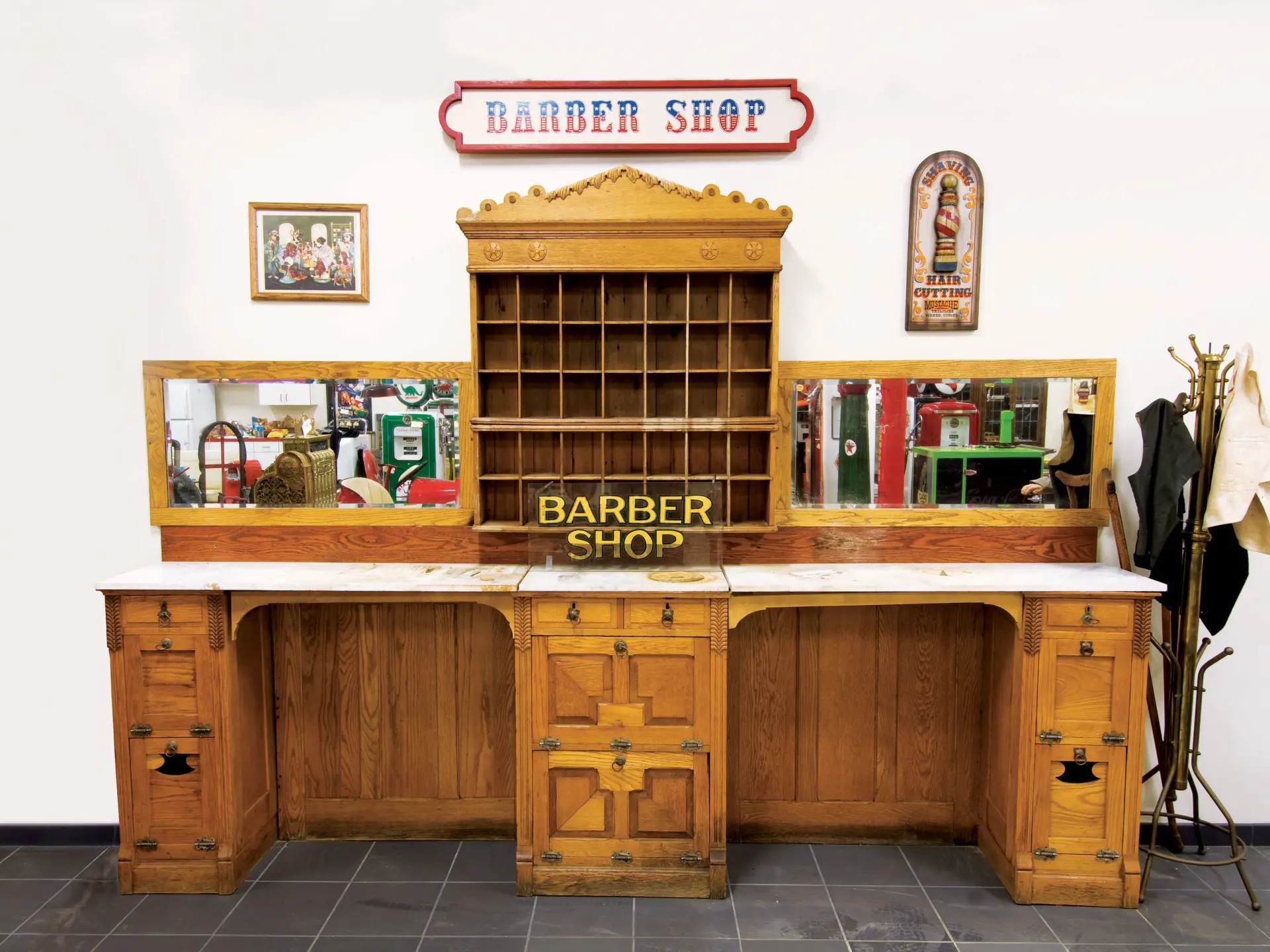 Period Barbershop Vanities | The Al Wiseman Collection | RM Sotheby's