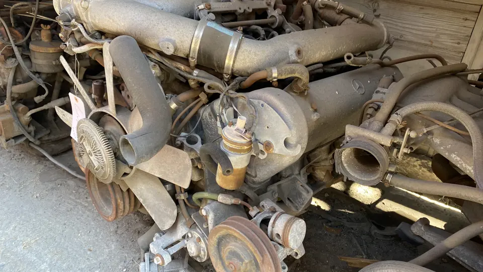 Mercedes-Benz M100 Engine | The Junkyard: The Rudi Klein Collection ...