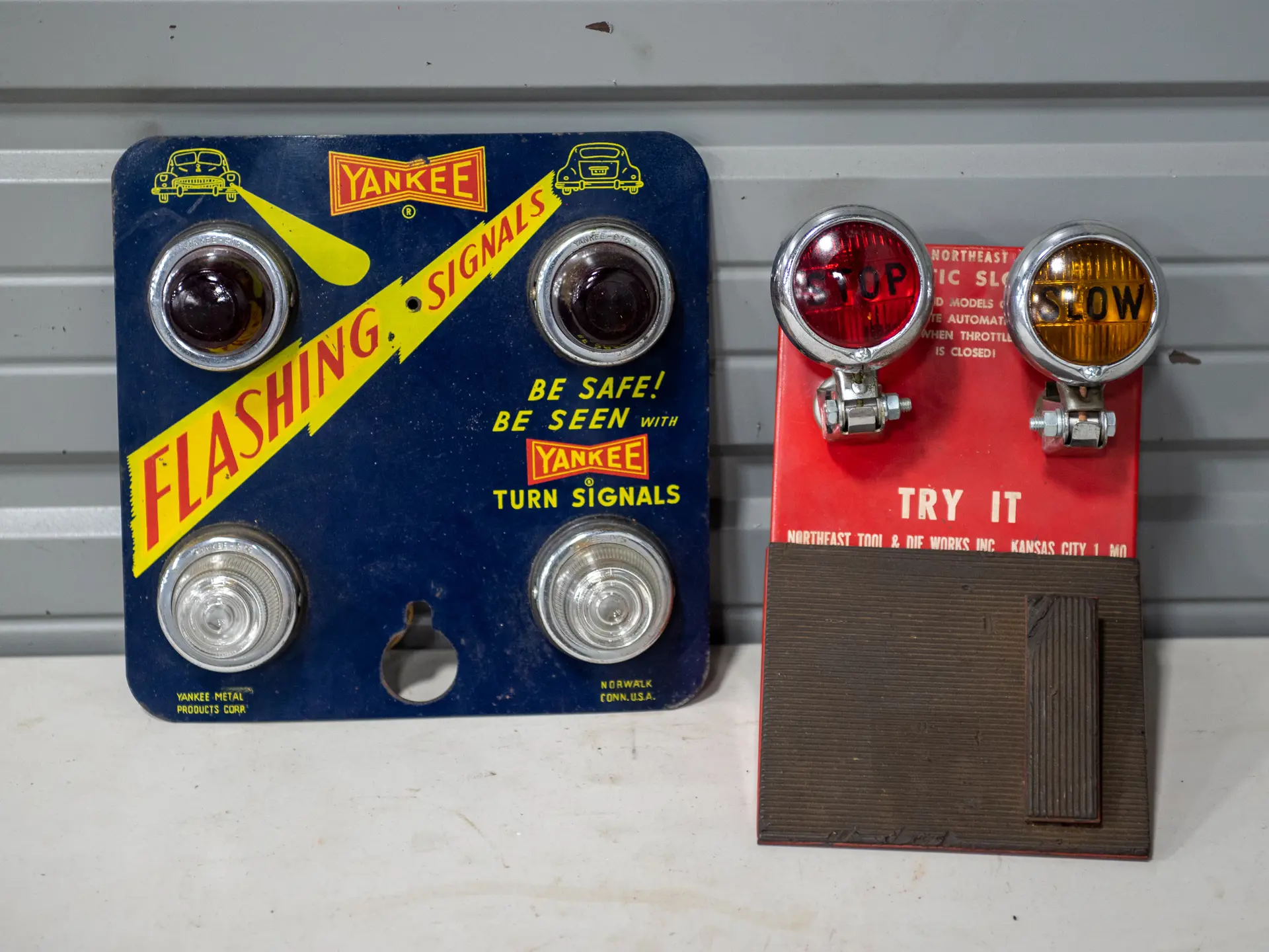 Northeast and Yankee Signal Displays | Auburn Fall 2021 | RM Sotheby's