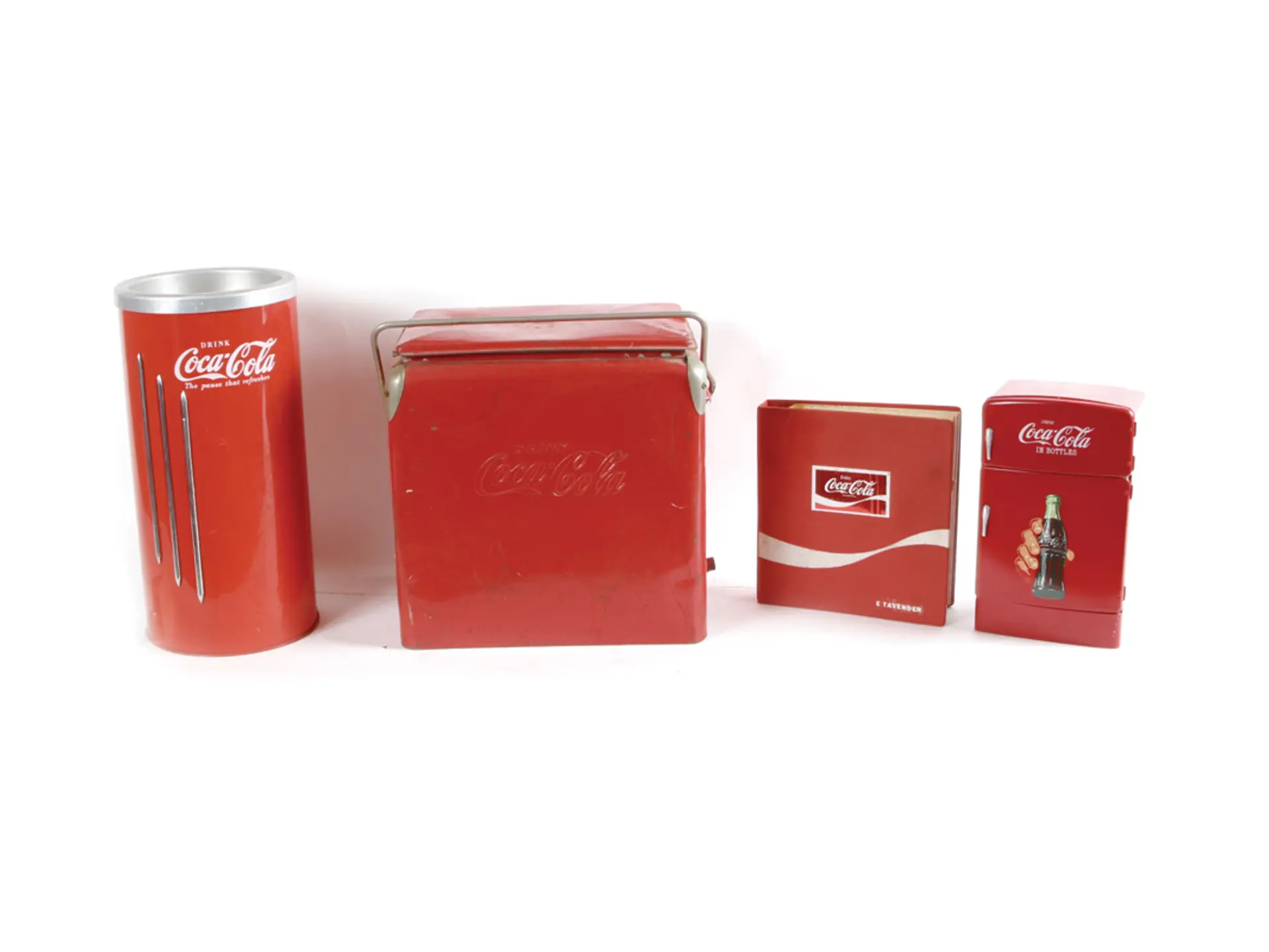 ASSORTED COCA-COLA ITEMS | Private Collection of Tom & Marlene ...