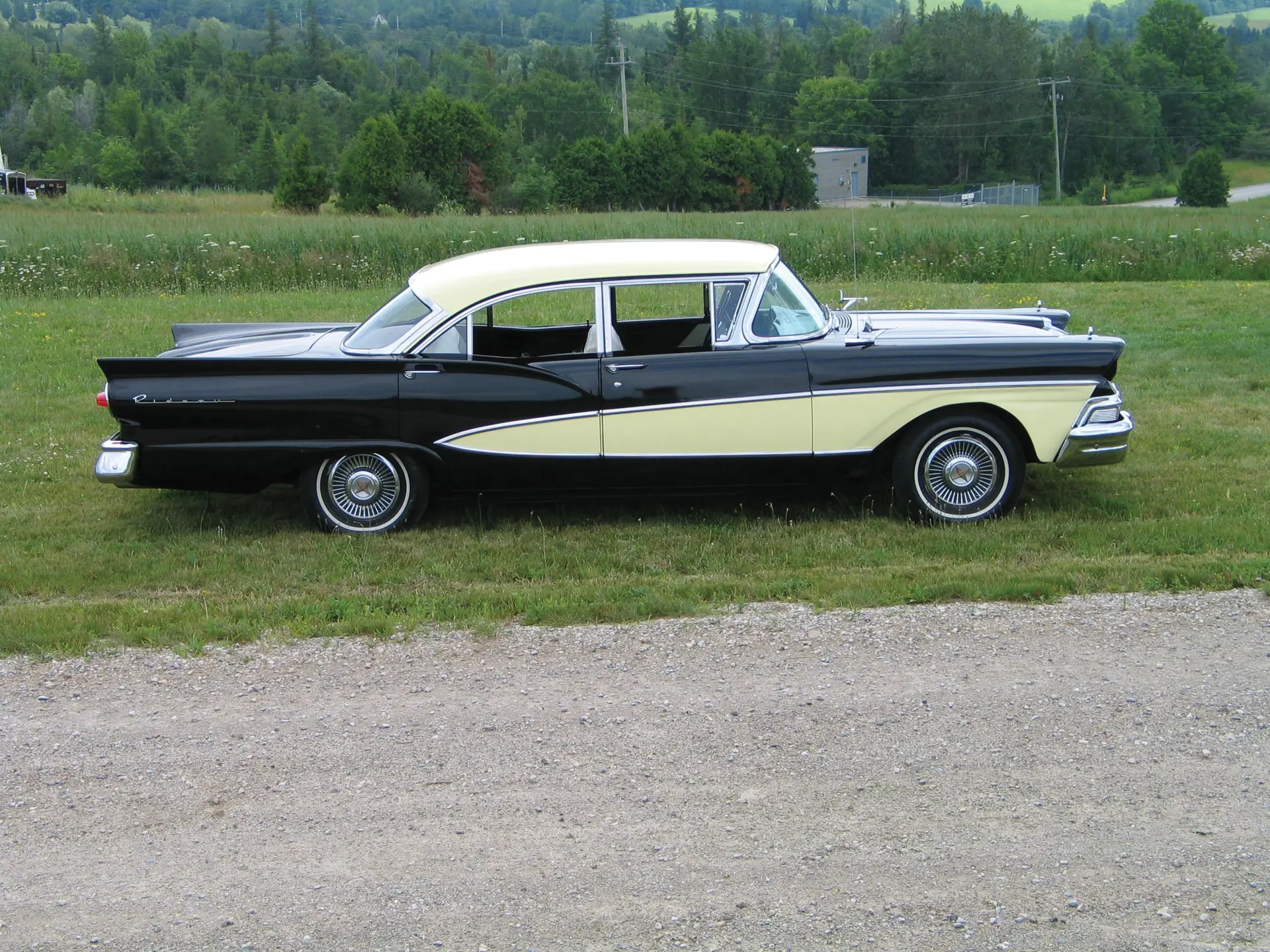 1958 Mercury Meteor Rideau | Online Auction | RM Sotheby's