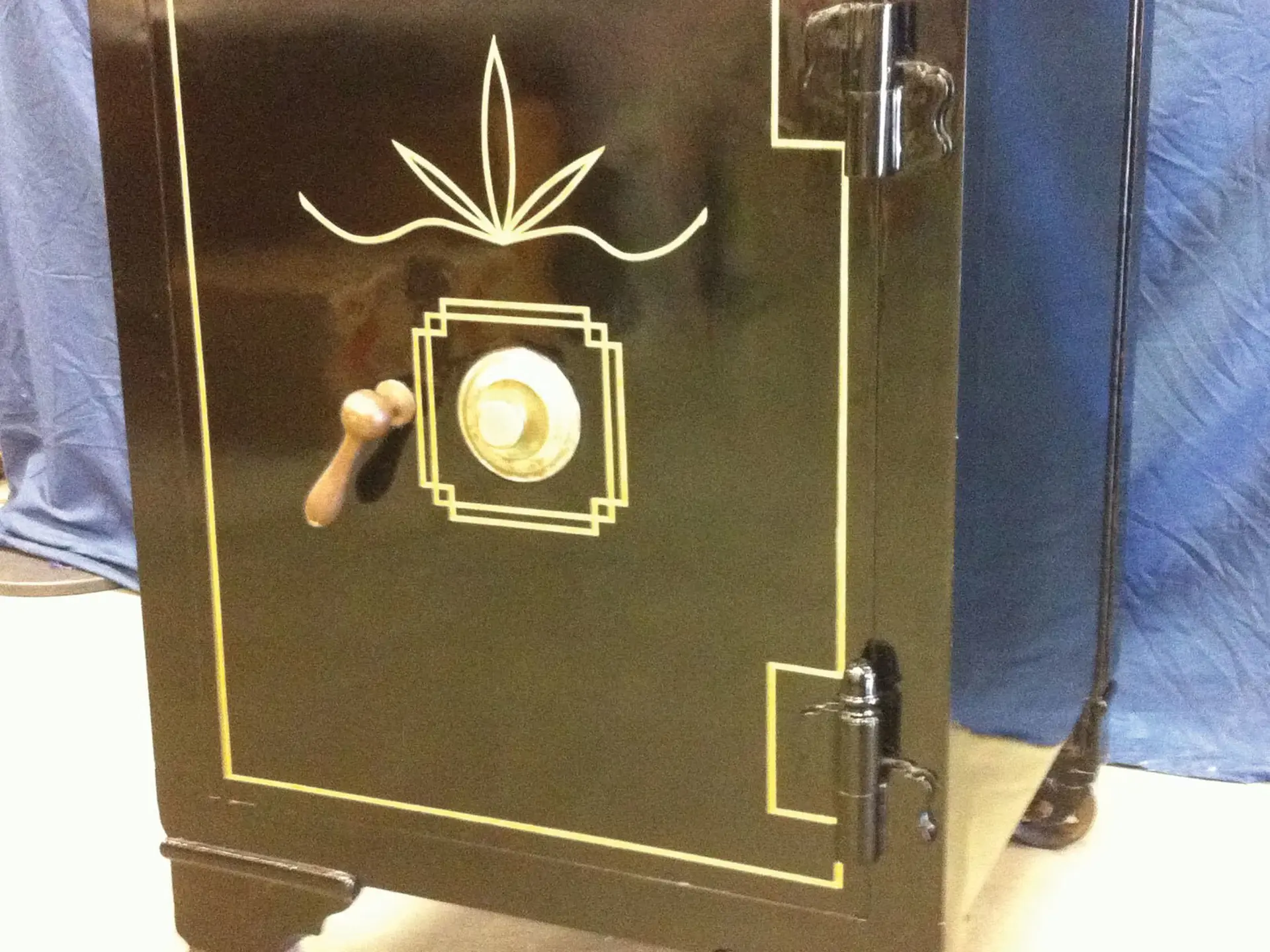 Antique circa 1900 Cary Safe Co. Buffalo, NY Floor Safe | Auburn Fall ...