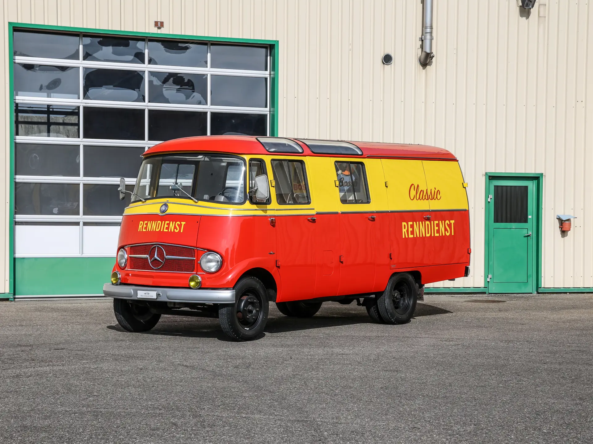 1965 Mercedes-Benz L 407 | St. Moritz 2023 | RM Sotheby's