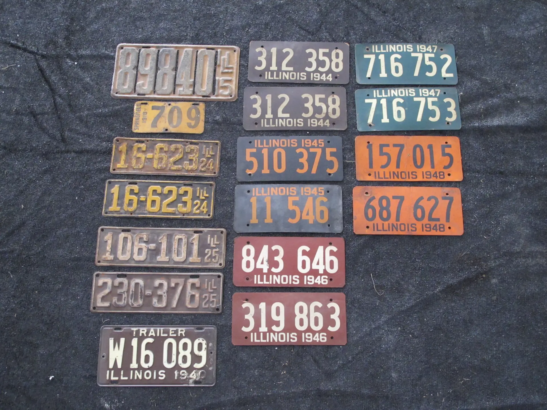 Lot of Pre-War and Wartime Illinois License Plates | The Lee Roy ...
