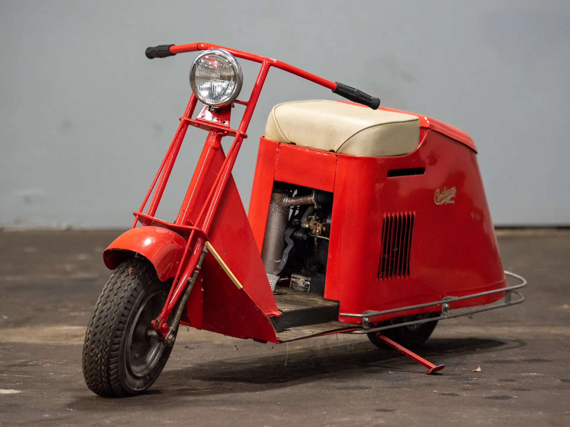 Cushman 50 Series | Auburn Fall 2021 | RM Sotheby's