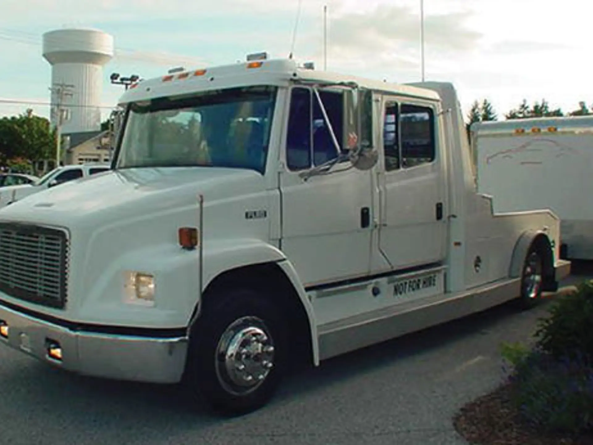 1998 Freightliner FL60 Sport Chassis | Auburn Fall 2012 | RM Sotheby's