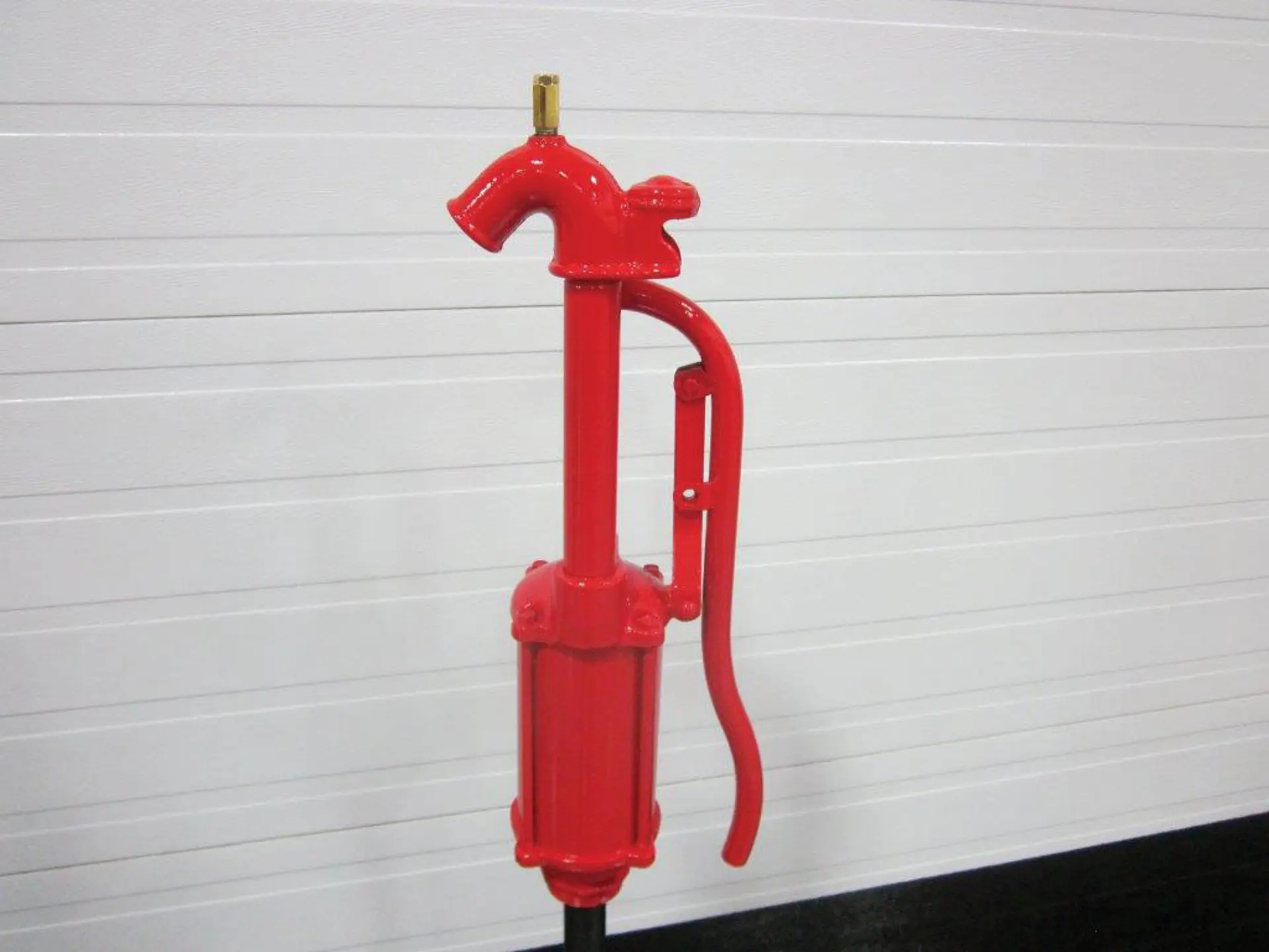 Hand Oil Pump, Restored | Fort Lauderdale 2015 | RM Sotheby's