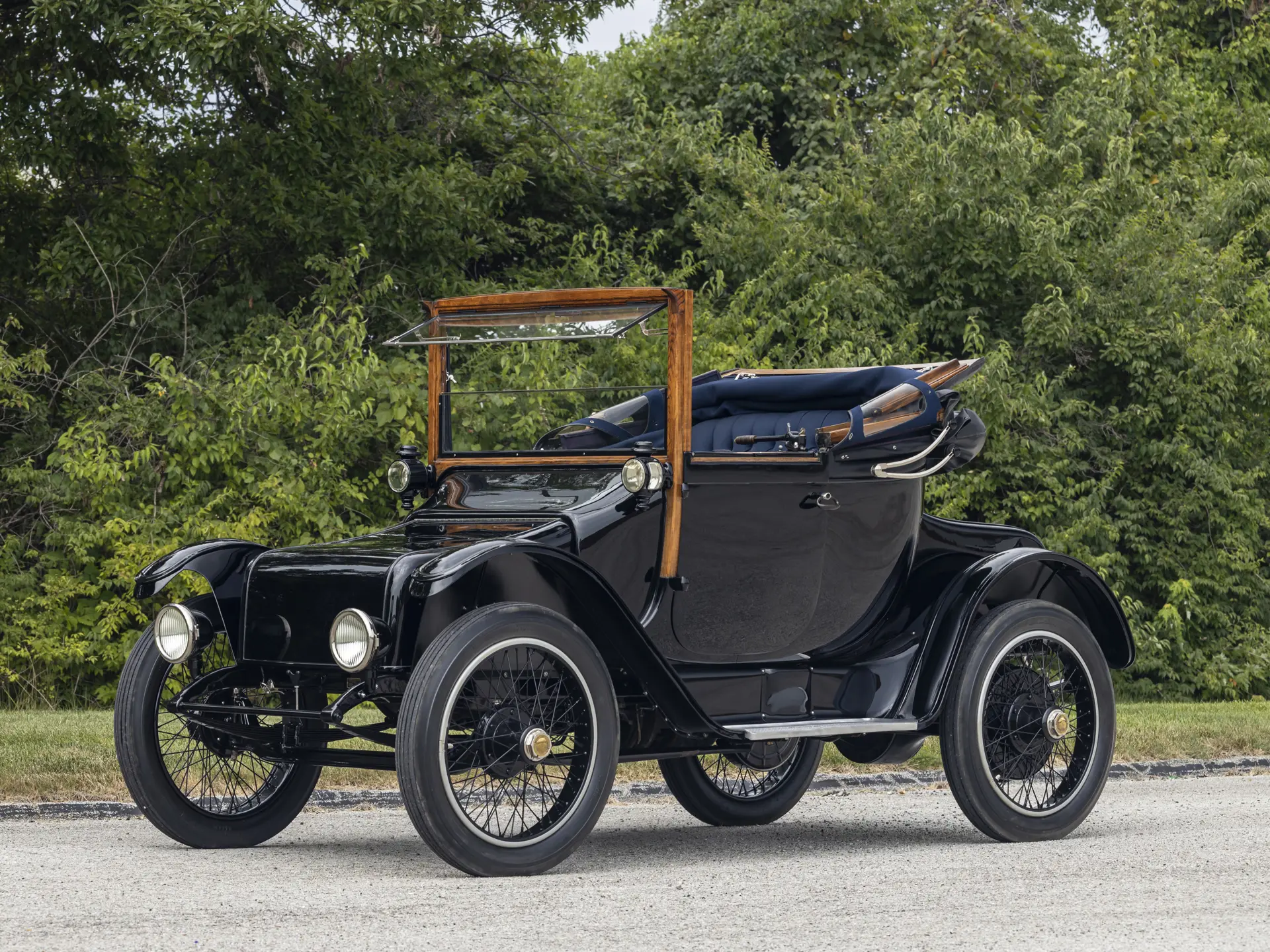 1917 Detroit Electric Model 62A Cabriolet | Hershey 2025 | RM Sotheby's