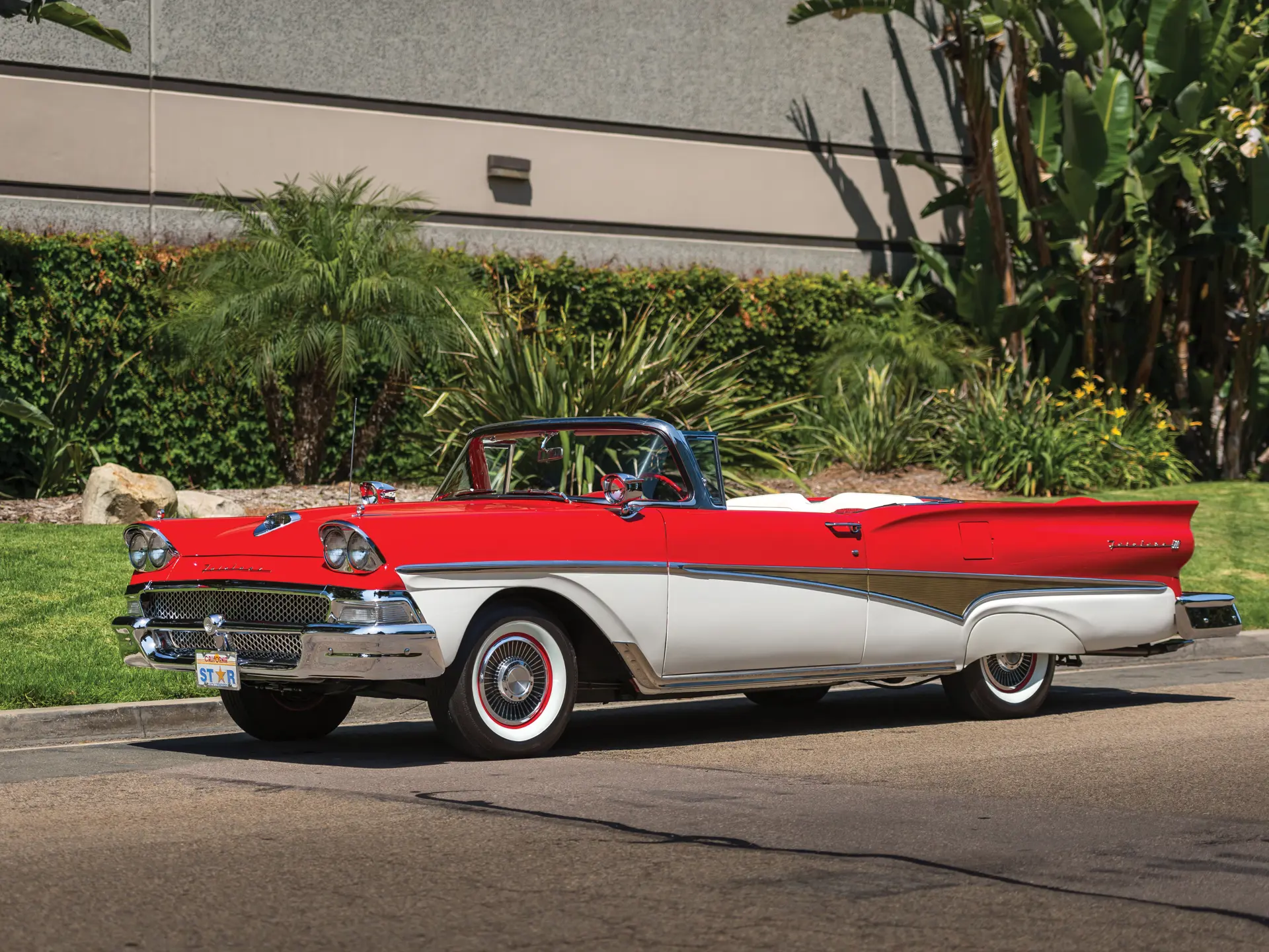 1958 Ford Fairlane 500 Skyliner | Auburn Fall 2018 | RM Sotheby's