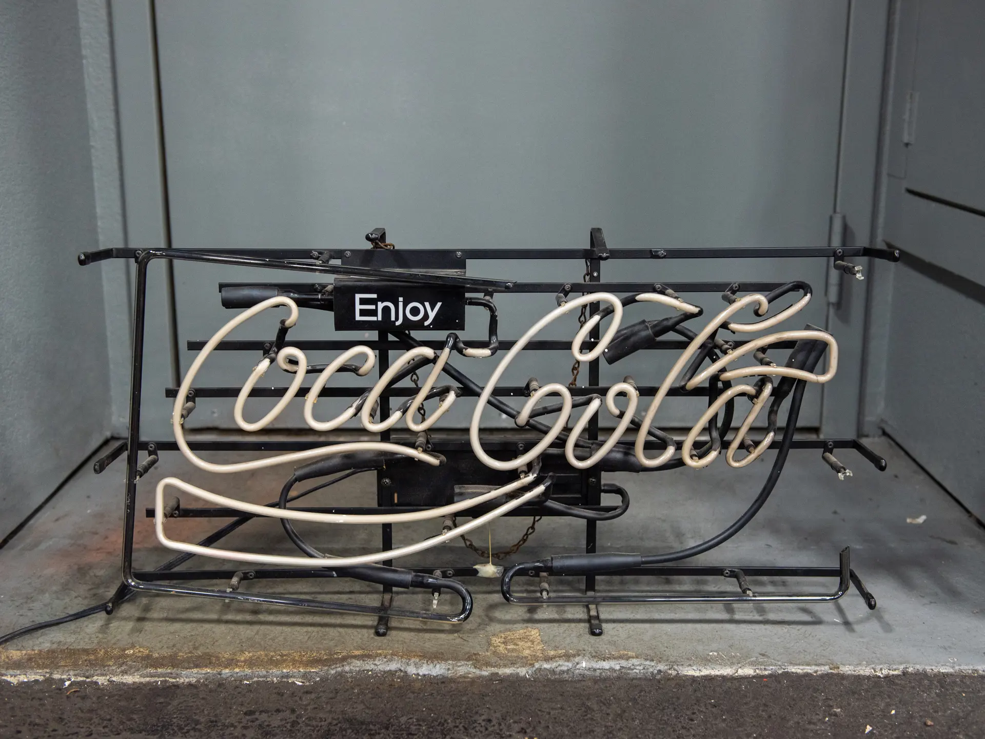 Coca-Cola Neon | Auburn Fall 2021 | RM Sotheby's