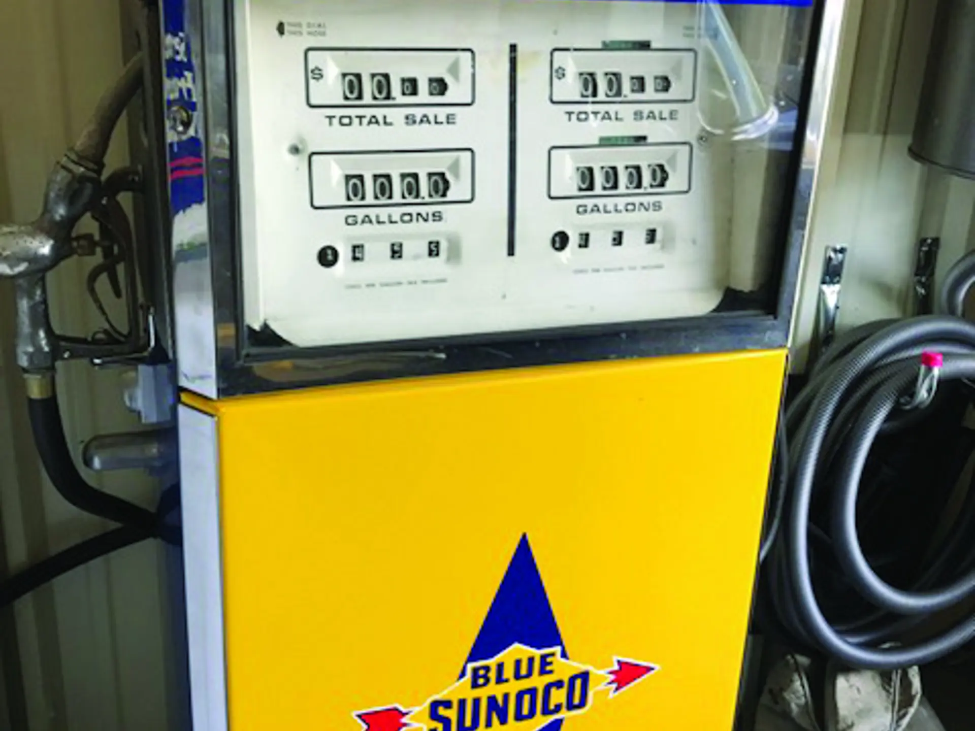 Wayne (double) Sunoco gas pump | Auburn Fall 2017 | RM Sotheby's