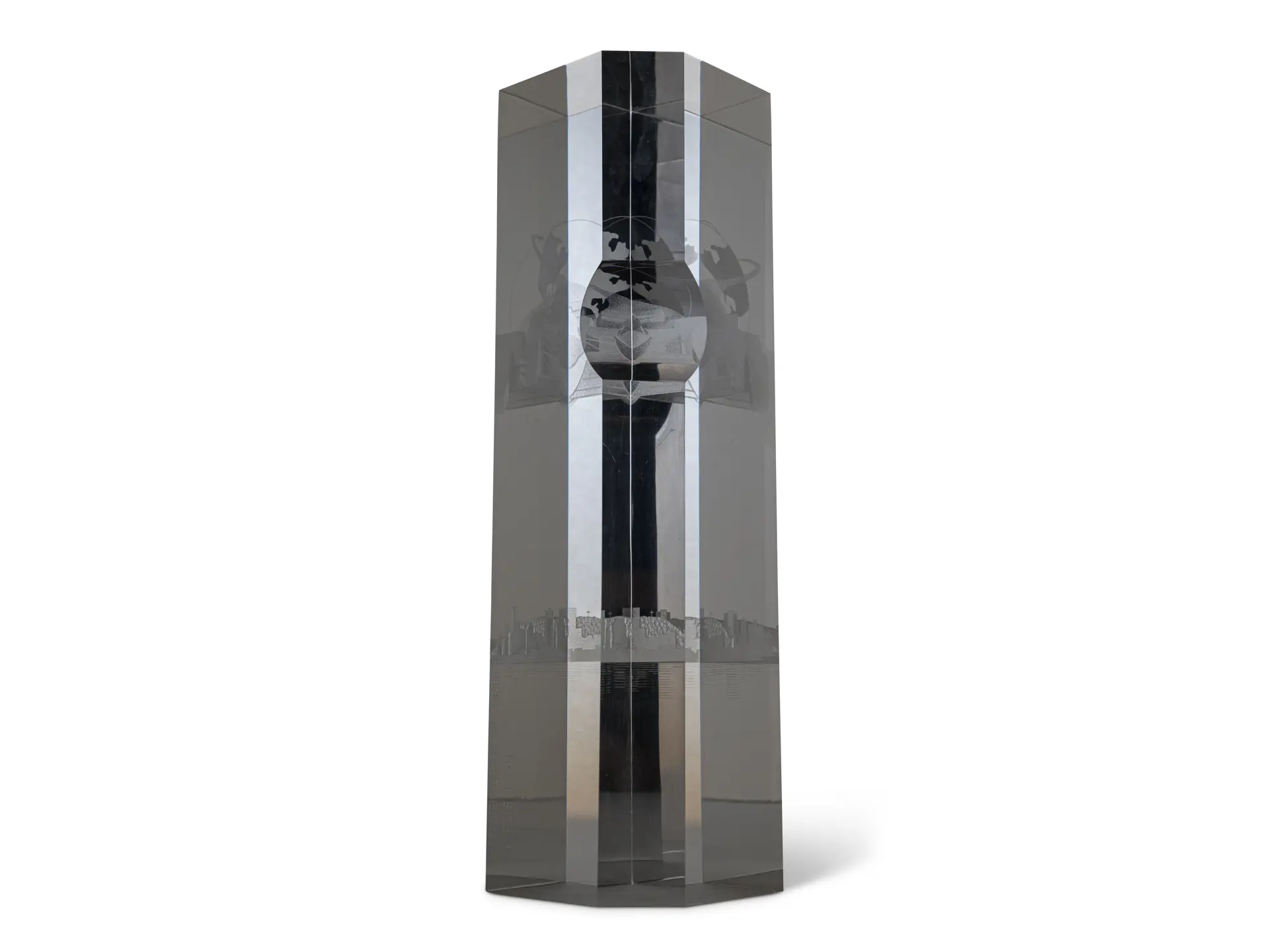 1986 Canadian Grand Prix 1st-Place Trophy | Nigel Mansell’s Legacy ...