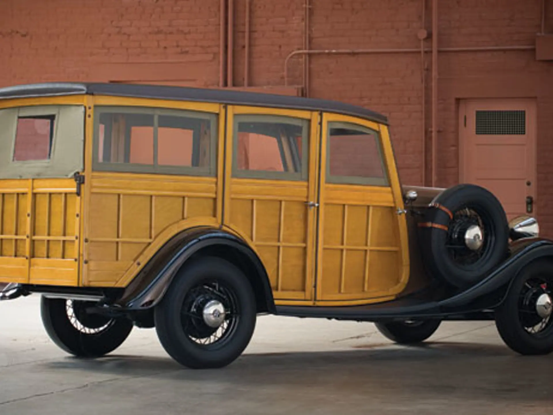 1933 Ford V8 Station Wagon | Sports & Classics of Monterey 2009 | RM ...