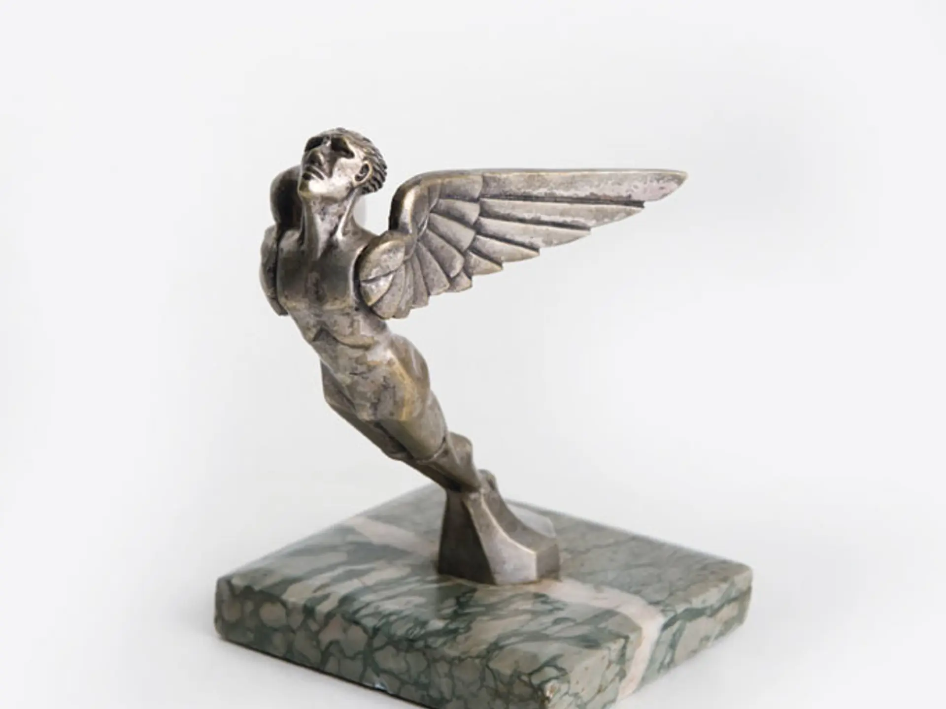 One (1) Flying Mascot | Auburn Spring 2012 | RM Sotheby's
